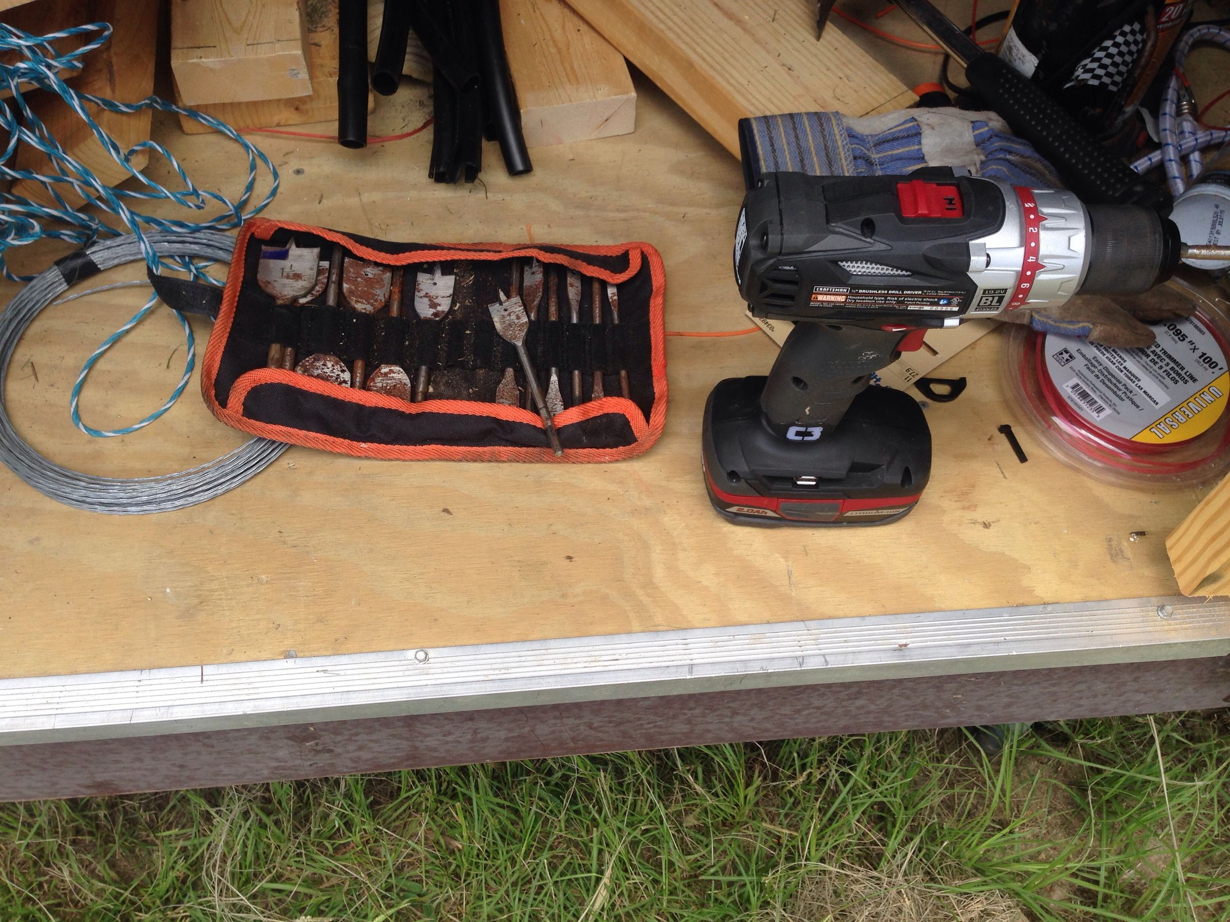 Artificial Fish Attractor : 4 Steps - Instructables