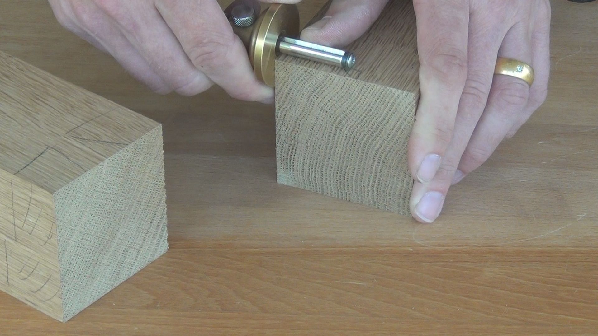 Cut a Stepped Dovetail Splice (Koshikake Aritsugi) : 7 Steps (with ...