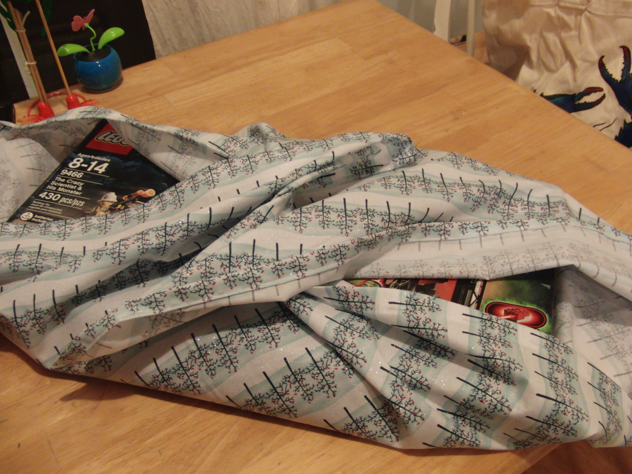 Reusable Gift Wrap : 5 Steps - Instructables