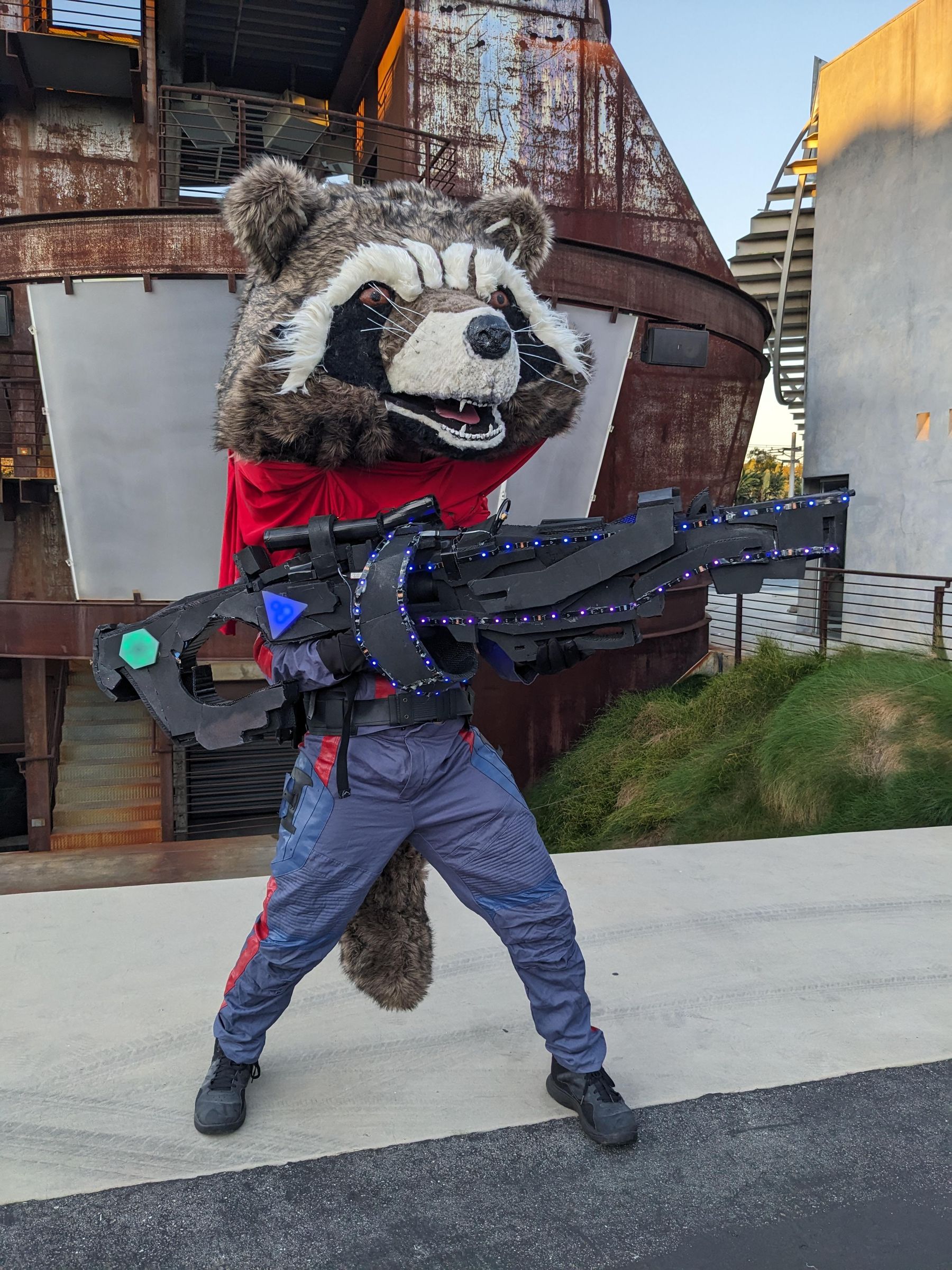 Rocket Raccoon - 7.5ft : 8 Steps (with Pictures) - Instructables