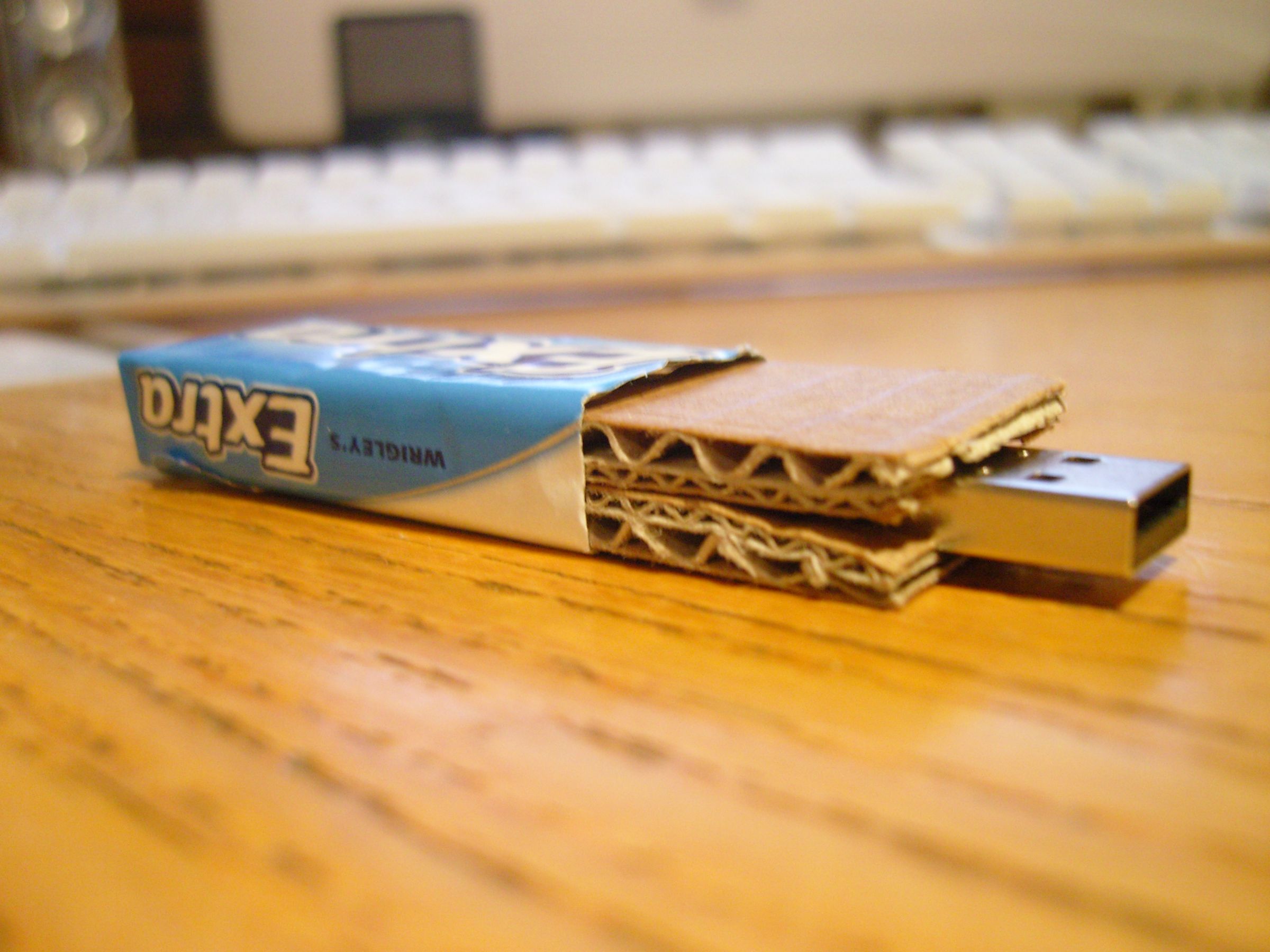 Chewing Gum USB !! : 7 Steps (with Pictures) - Instructables