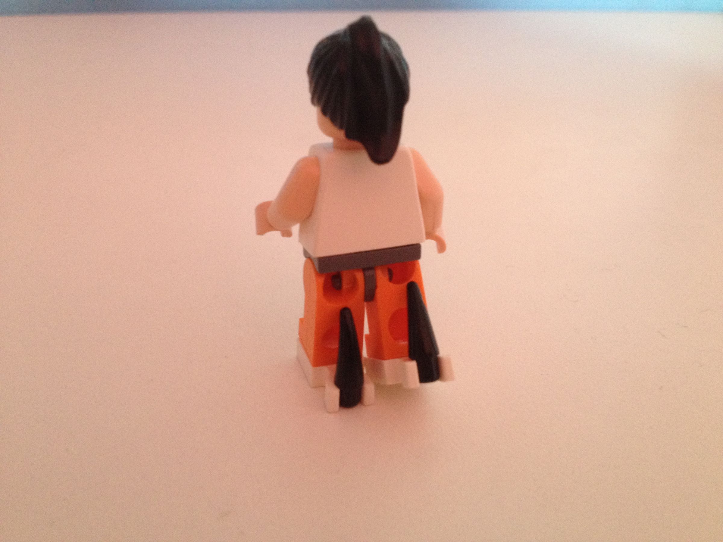 Lego Portal: Chell With Portal Gun : 11 Steps - Instructables