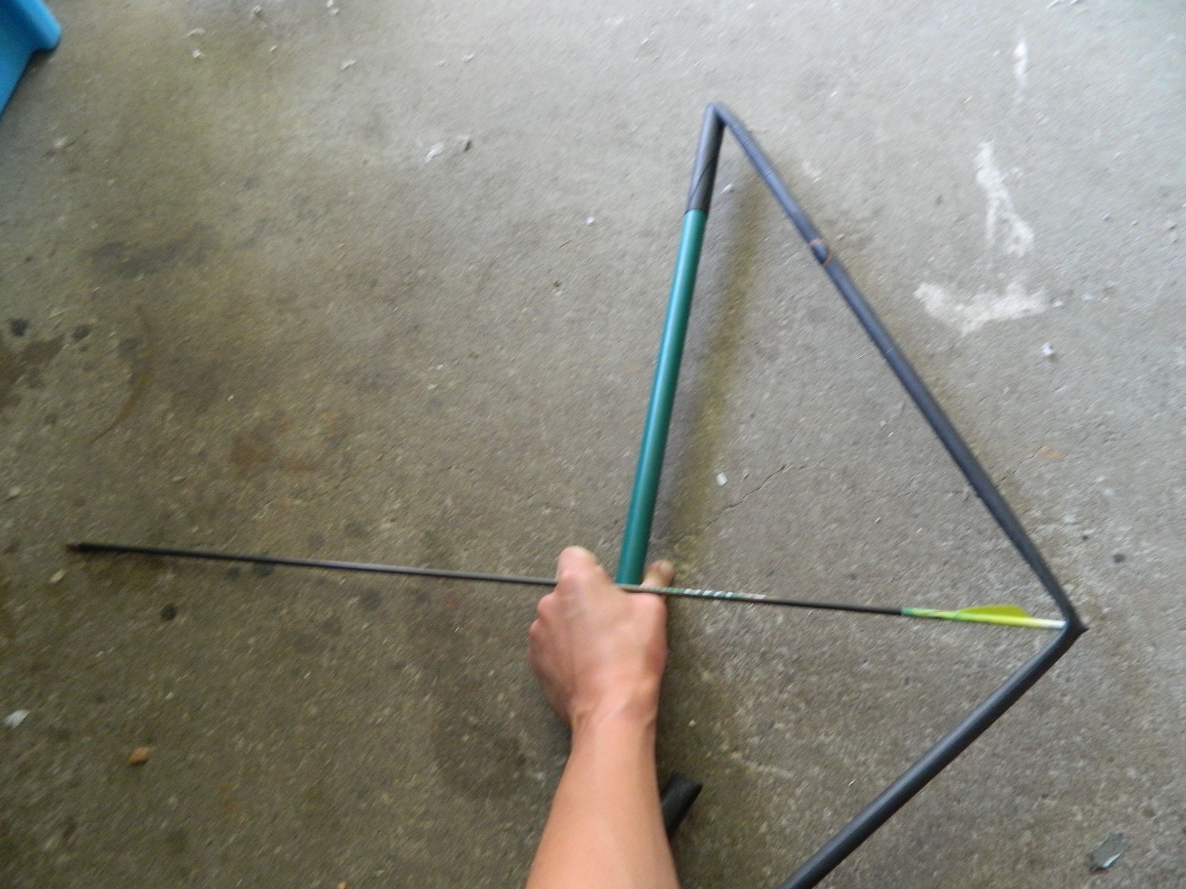 How to Make a Survival Bow / Whip : 10 Steps - Instructables