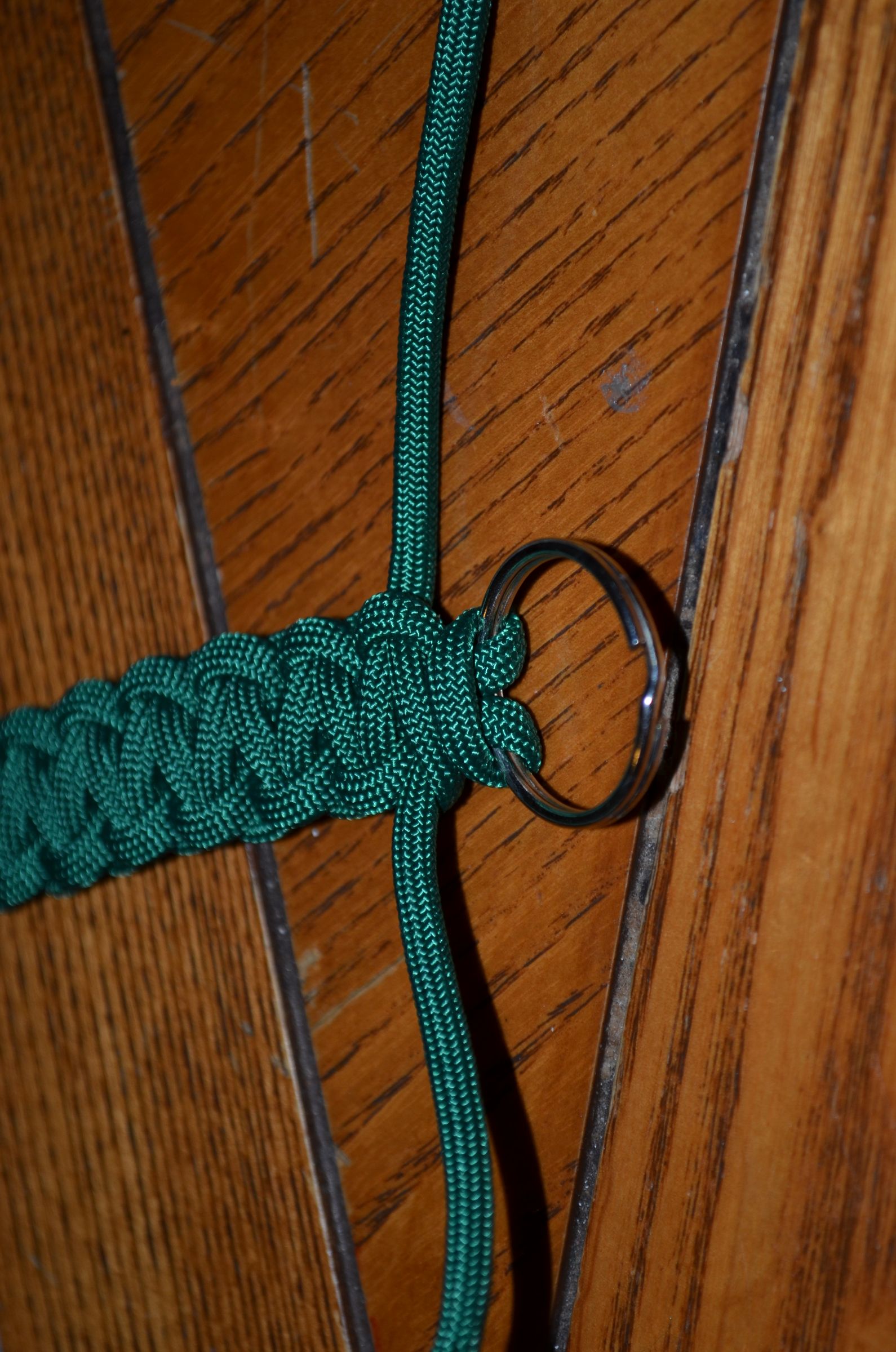 Easy Paracord Survival Key Fob : 5 Steps (with Pictures) - Instructables