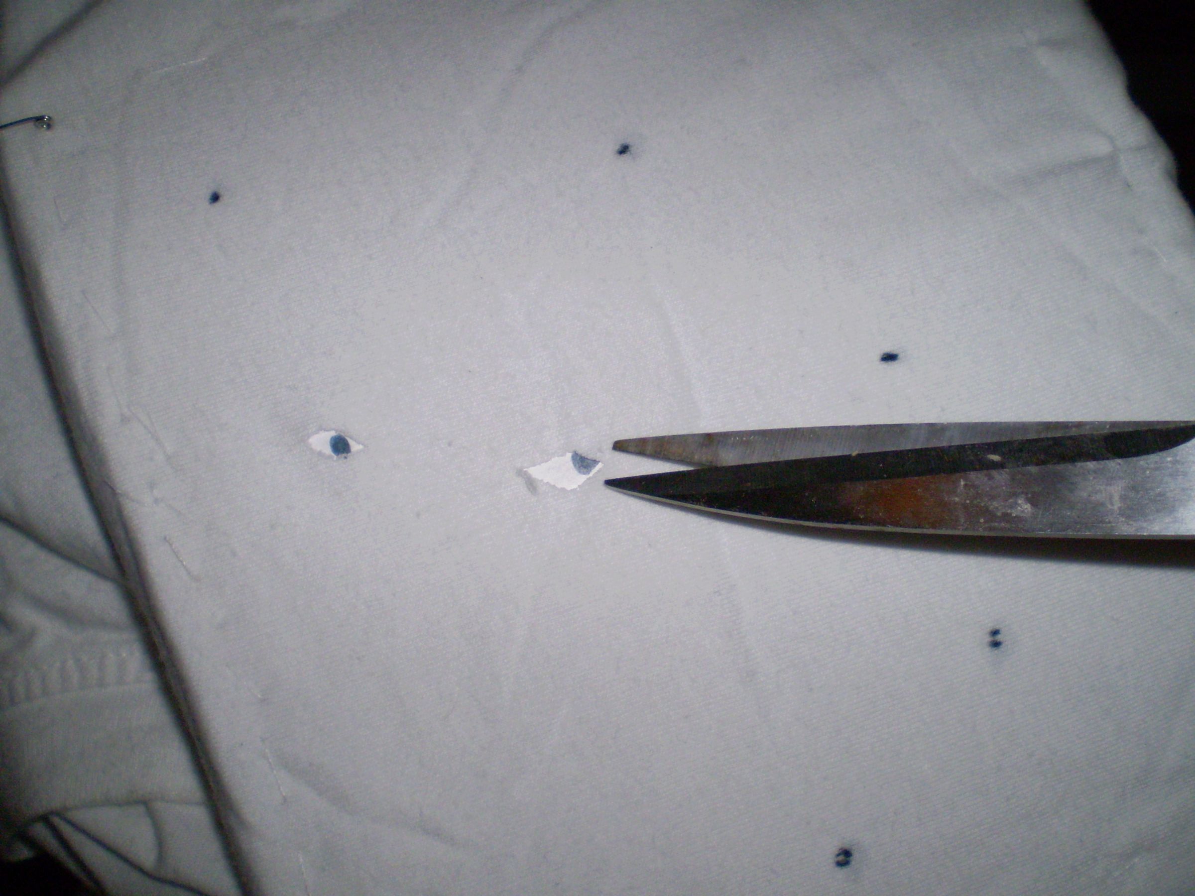 Multiple Stab Wound Costume for Under $5 : 7 Steps - Instructables