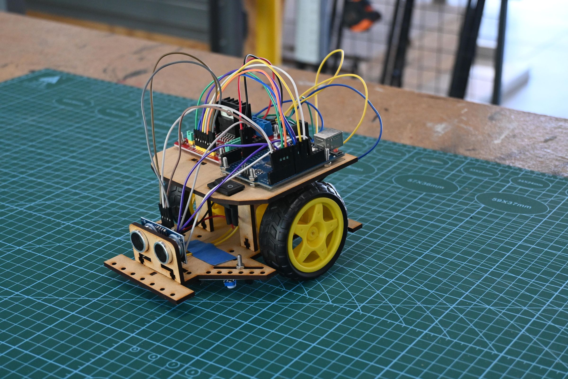 BATTLE BOTS - Torneo De Robots Sumo : 11 Steps (with Pictures) - Instructables