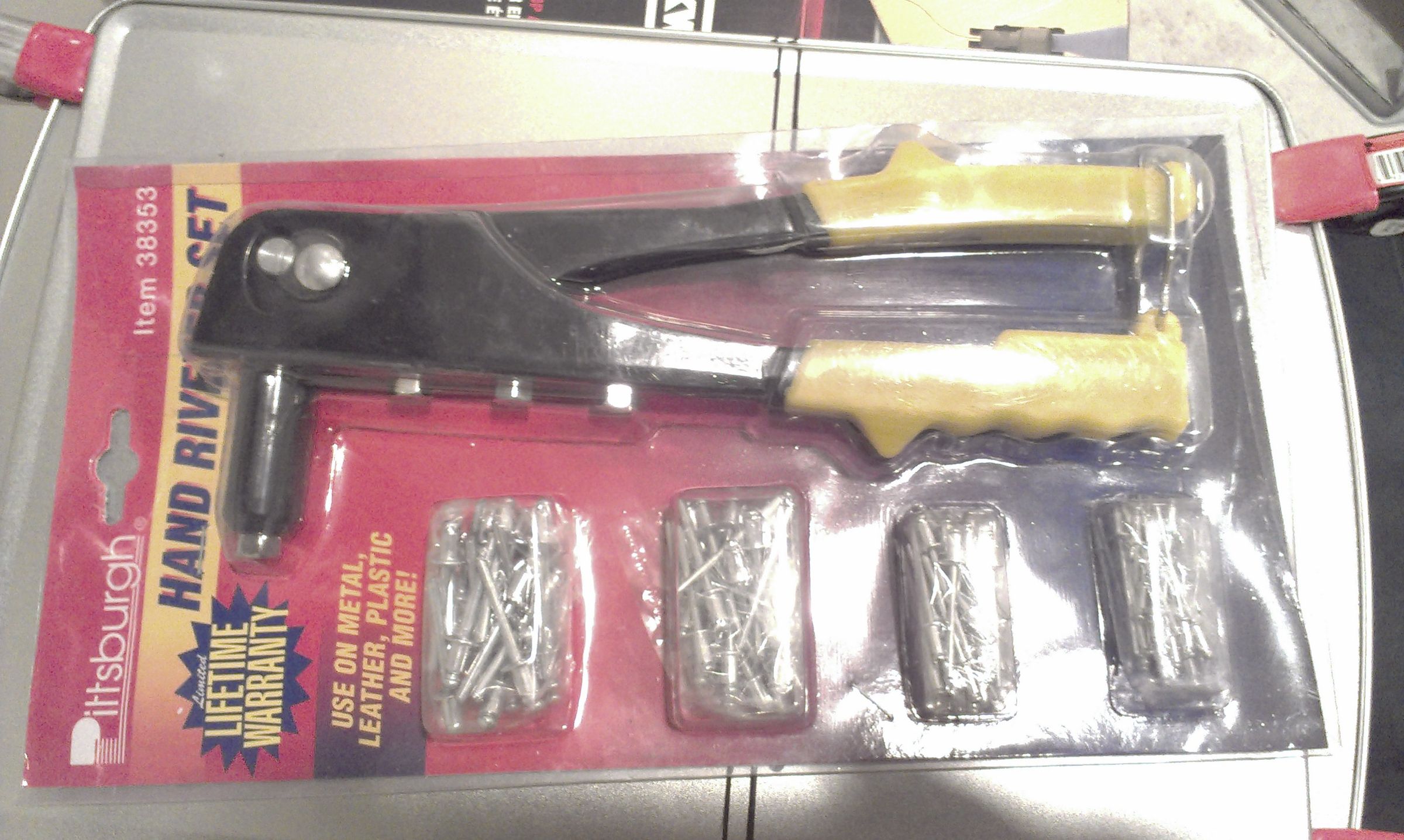 Powered Breadboard Workstation : 6 Steps (with Pictures) - Instructables