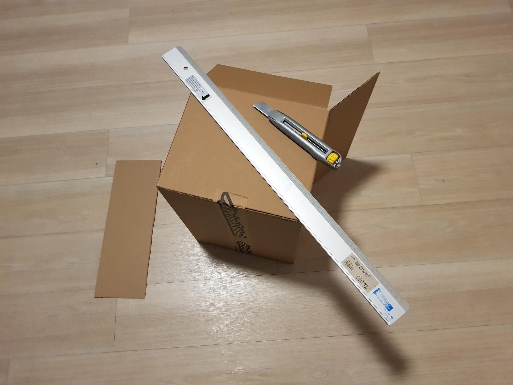 Tiered Display Stand From a Cardboard Box : 6 Steps (with Pictures ...