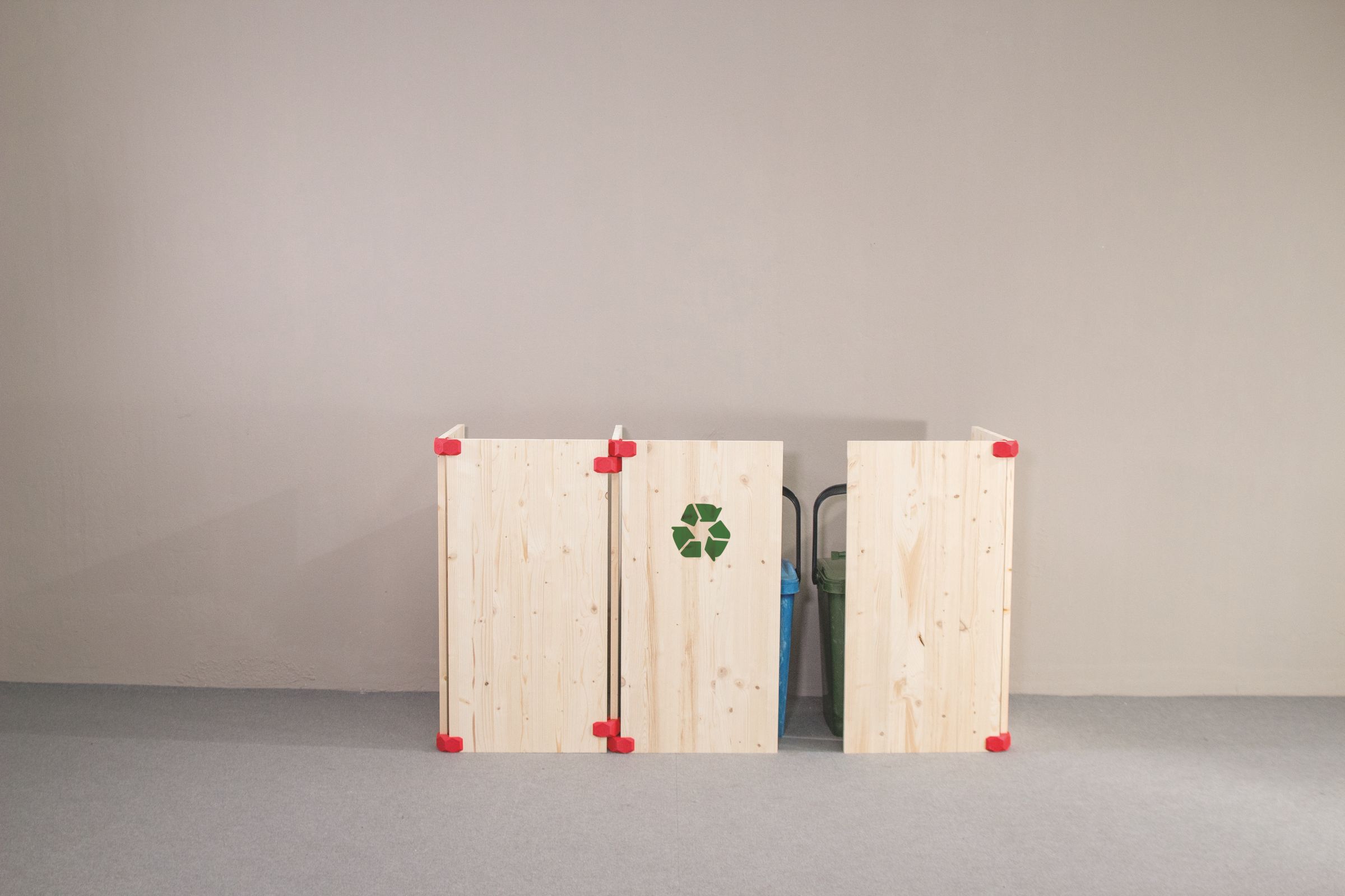 DIY Recycle Bin Cover for Garden and Balcony Storage : 5 Steps ...