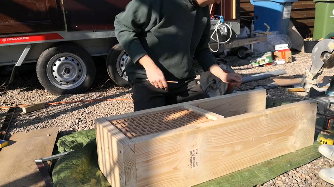 Bug House Build + a Timelapse Video : 5 Steps (with Pictures ...