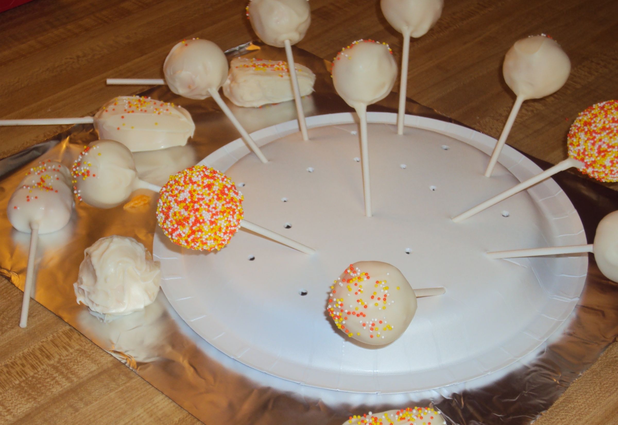 Candy Corn Cake Pops : 7 Steps (with Pictures) - Instructables
