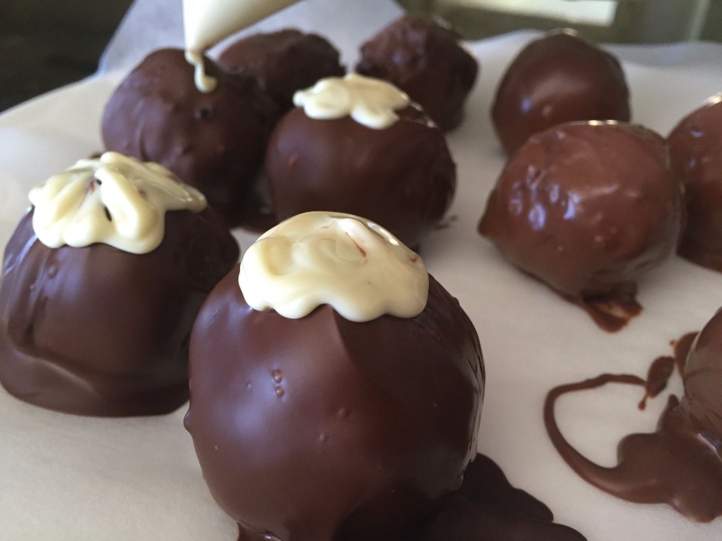 Chocolate Cake 'Christmas Pudding' Balls : 5 Steps (with Pictures ...
