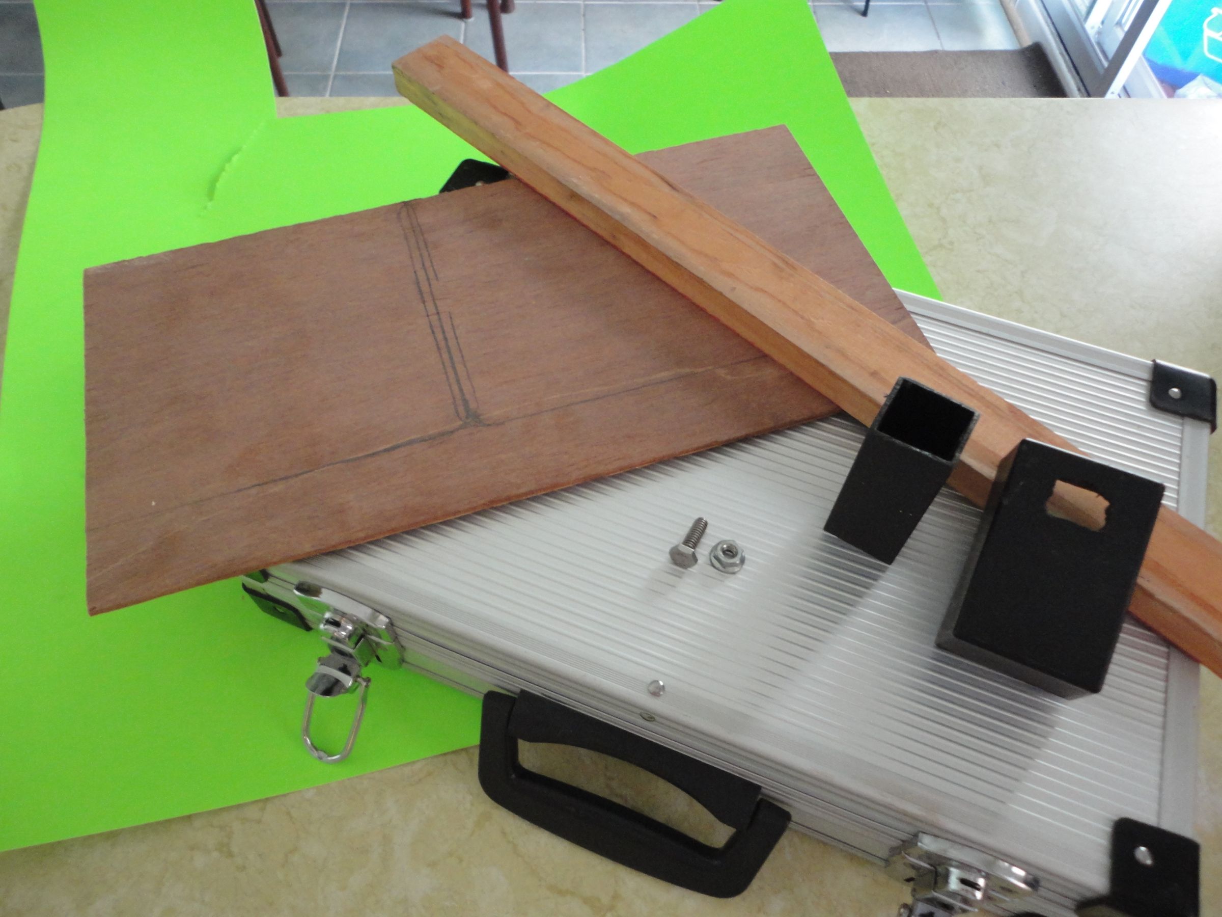 Portable Green Screen : 6 Steps - Instructables