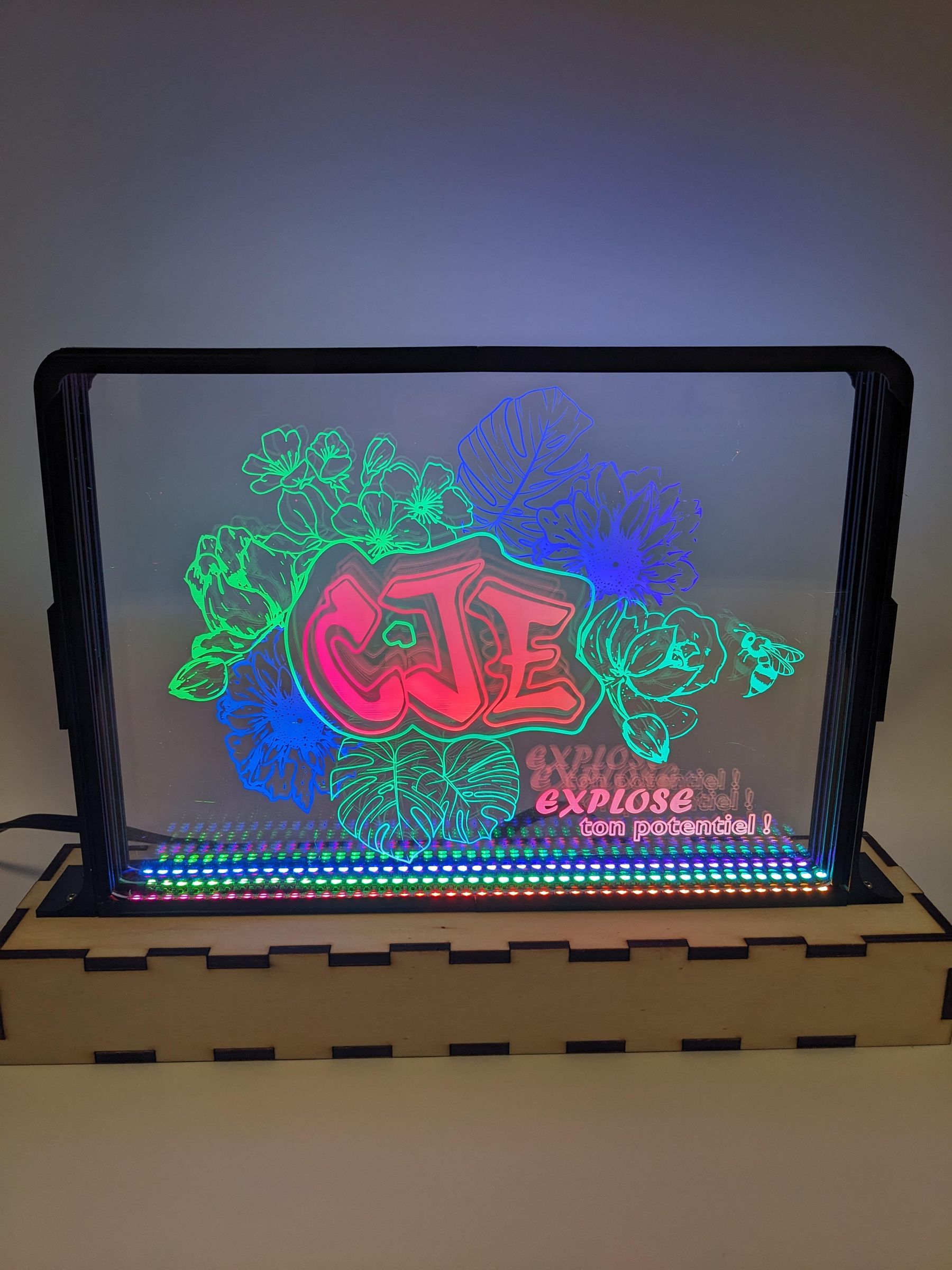 Rainbow Acrylic Led Lamp (remix) : 6 Steps - Instructables