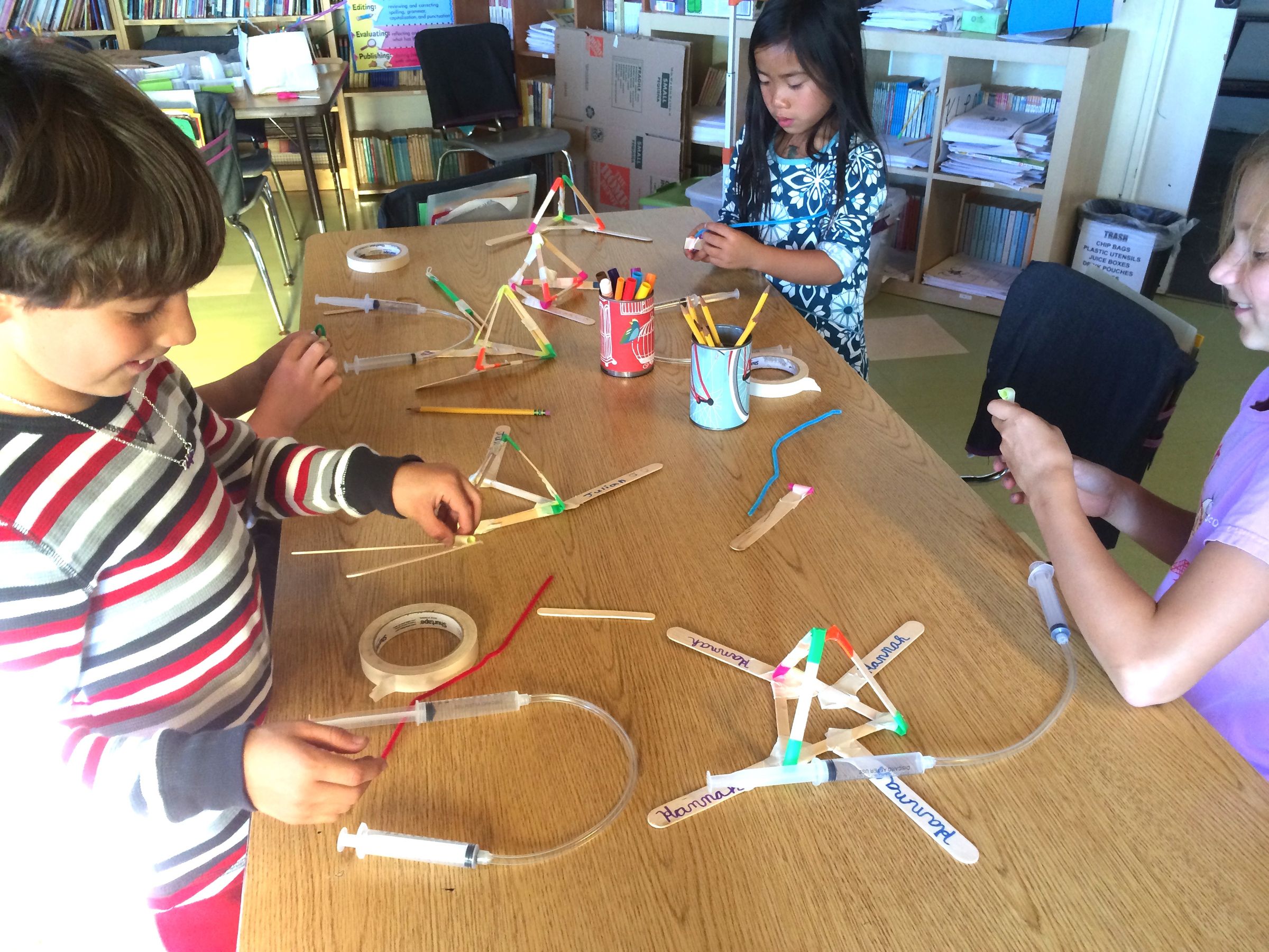 Simple Pneumatic Machine - Easy and Fun STEM Project for Kids : 6 Steps ...