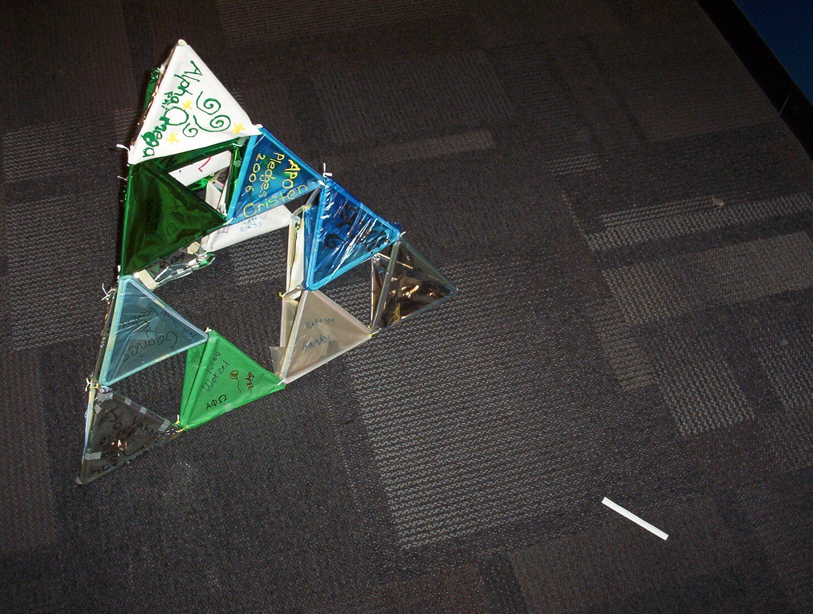 Tetrahedral Kite : 8 Steps - Instructables