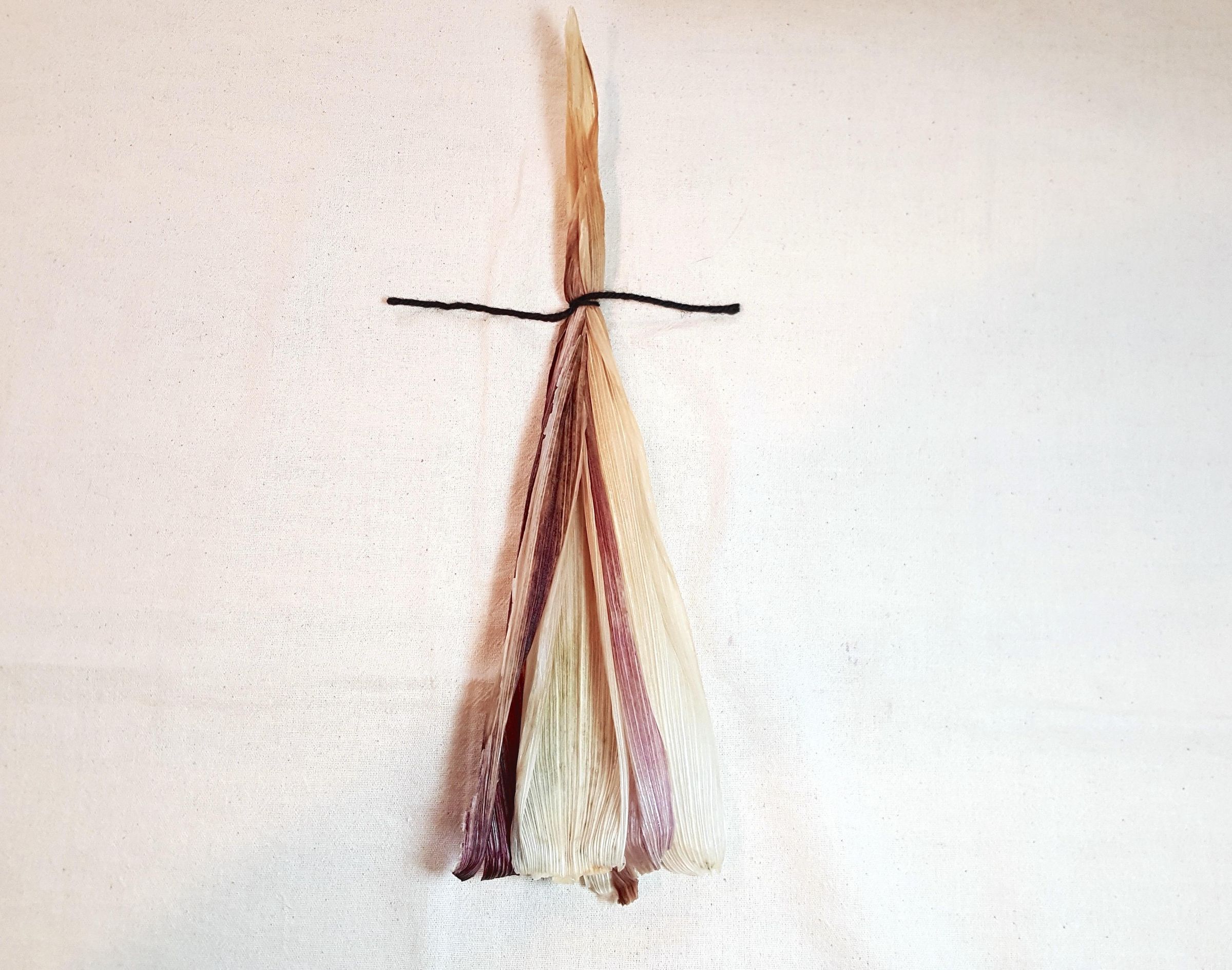 Corn Husk Dolls : 8 Steps (with Pictures) - Instructables