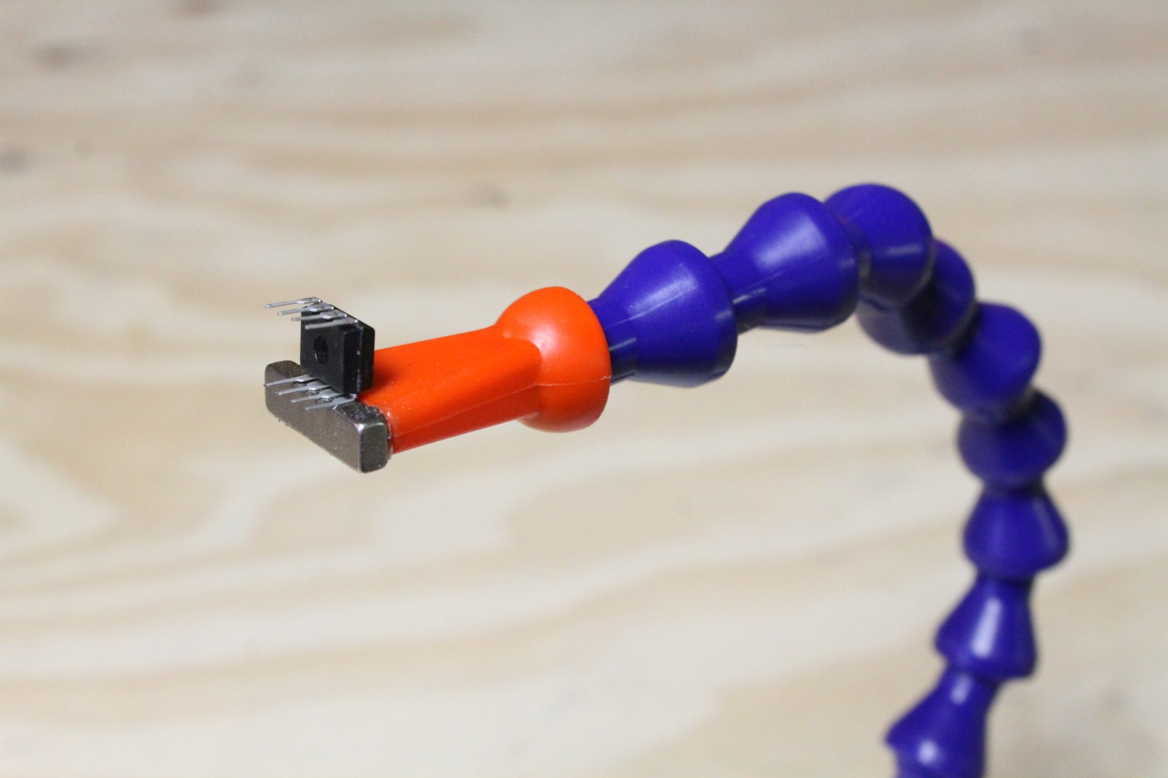 Magnetic 3rd Hand : 5 Steps (with Pictures) - Instructables