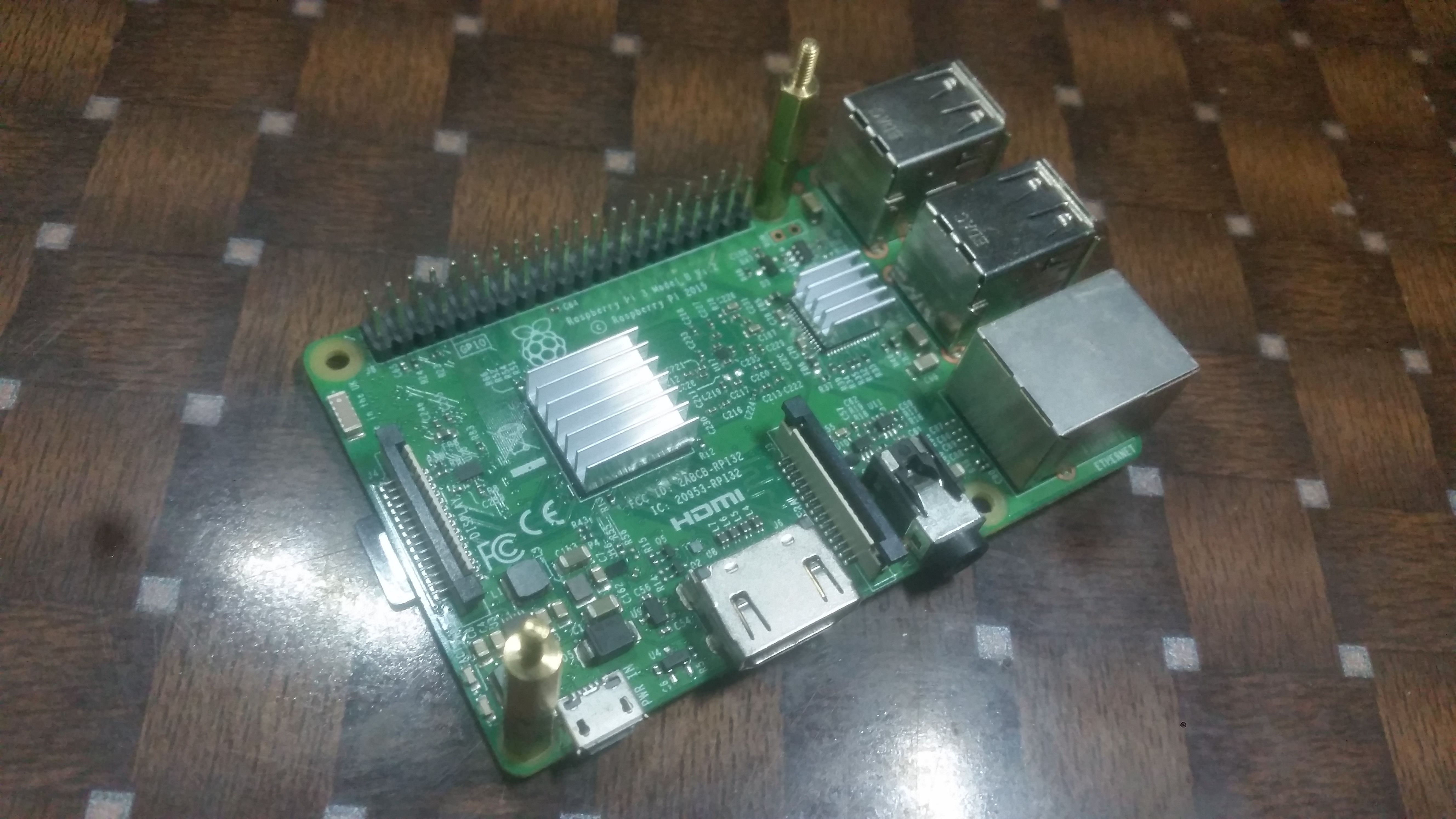 SpyBot: Rpi Robot With Live Camera Feed!! Opencv-tkinter-rpi : 6 Steps ...