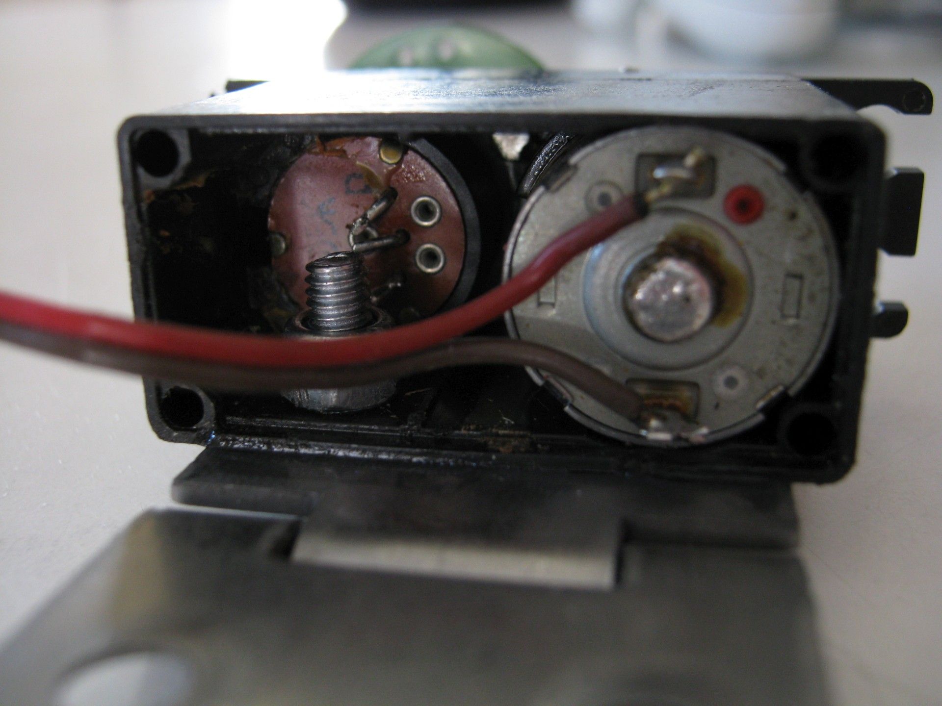 Dual Axis Transistorized Solar Tracker : 7 Steps (with Pictures ...