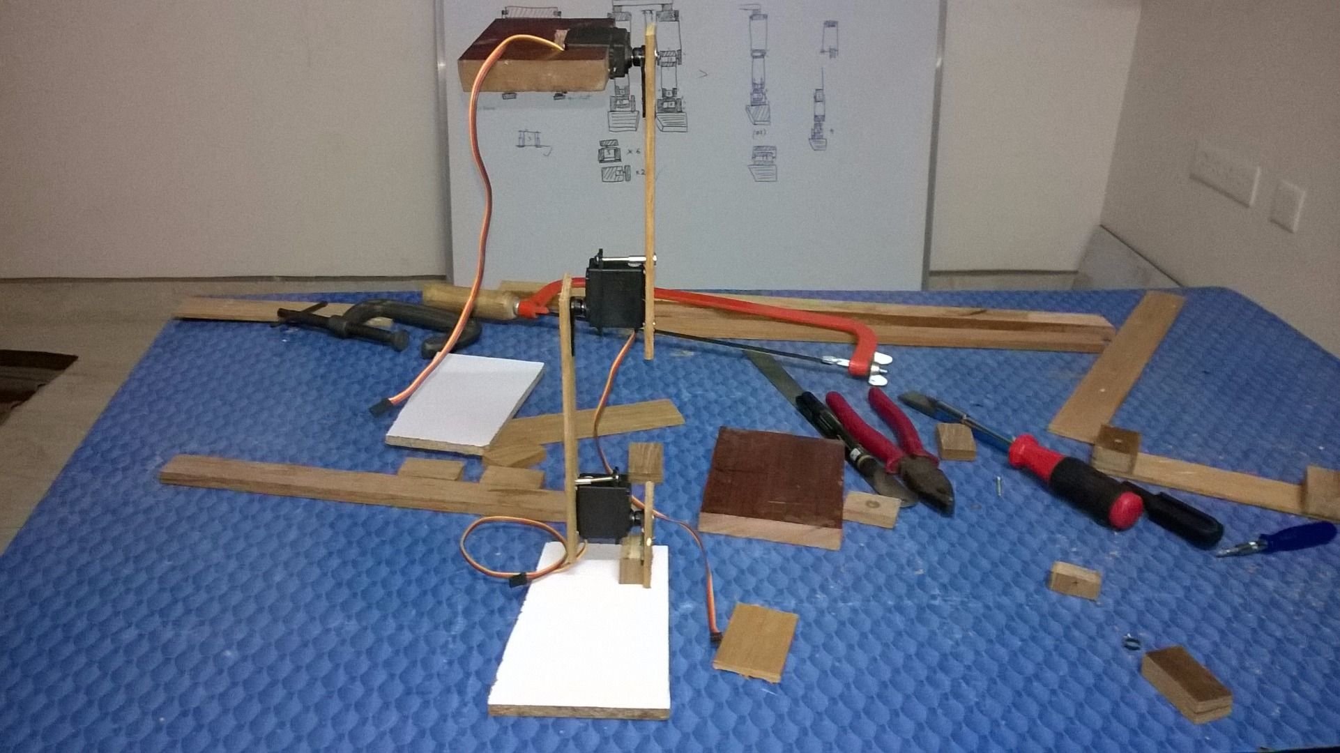 Arduino Based Humanoid Robot Using Servo Motors : 7 Steps (with ...