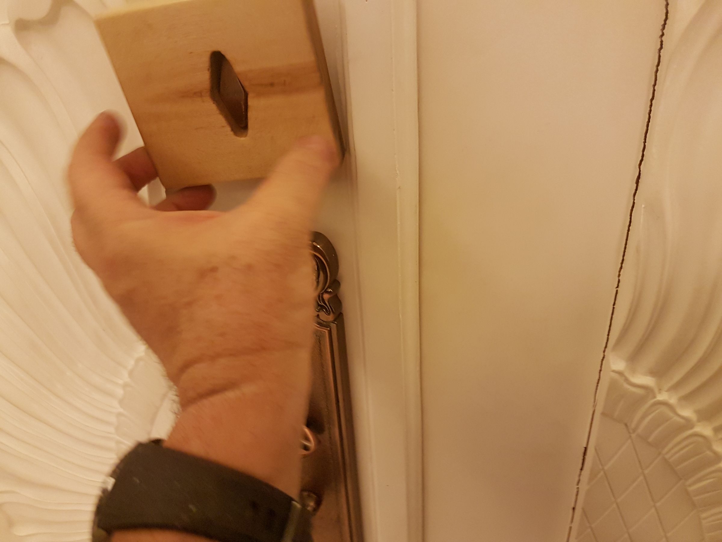 A Way to Secure the Deadbolt From Inside : 10 Steps (with Pictures ...