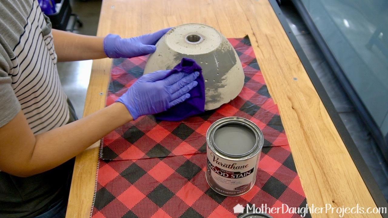 How to Make a Concrete Base for Many Applications : 7 Steps (with ...