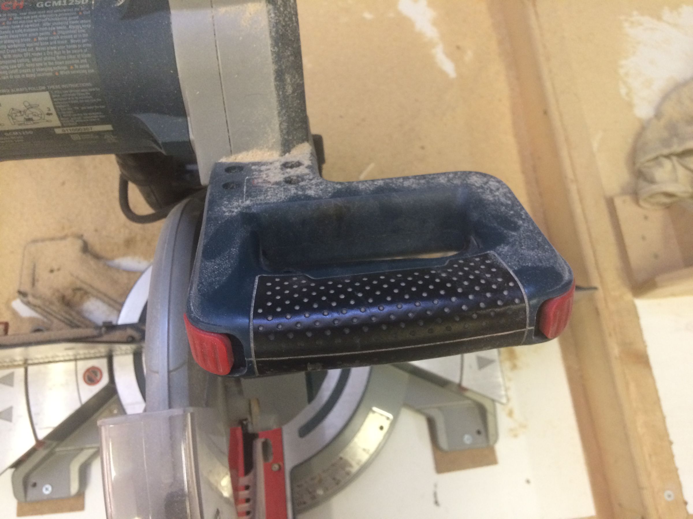 How to Operate a Miter Saw : 4 Steps - Instructables