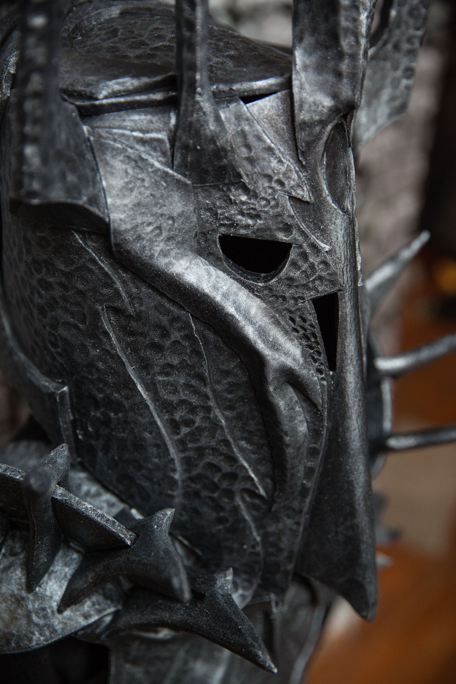 Epic Sauron Costume : 14 Steps (with Pictures) - Instructables