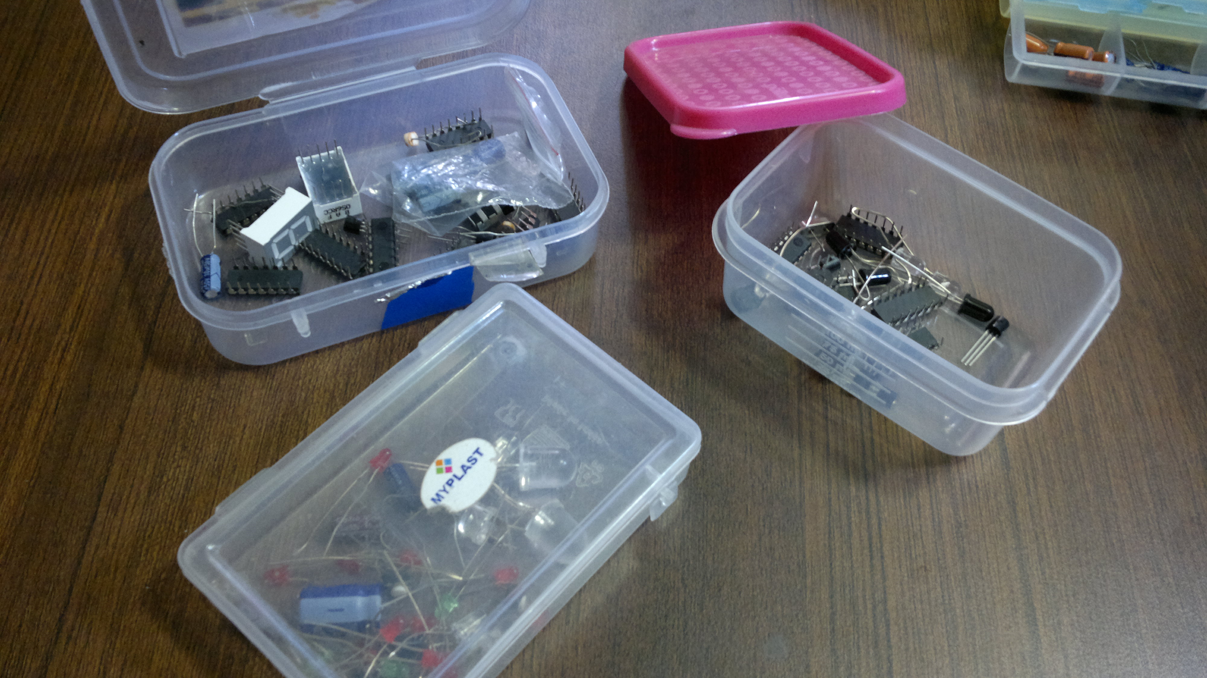 An All-in-one Component Toolbox and Workstation : 5 Steps - Instructables