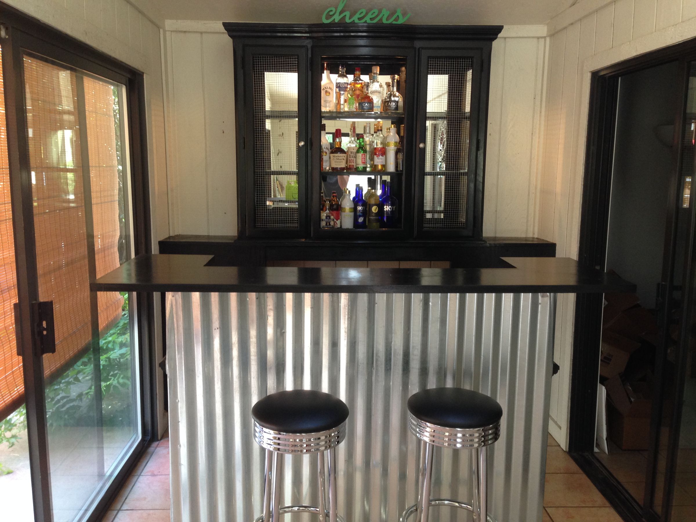 Hutch Re-purposed to a BAR DIY : 13 Steps (with Pictures) - Instructables