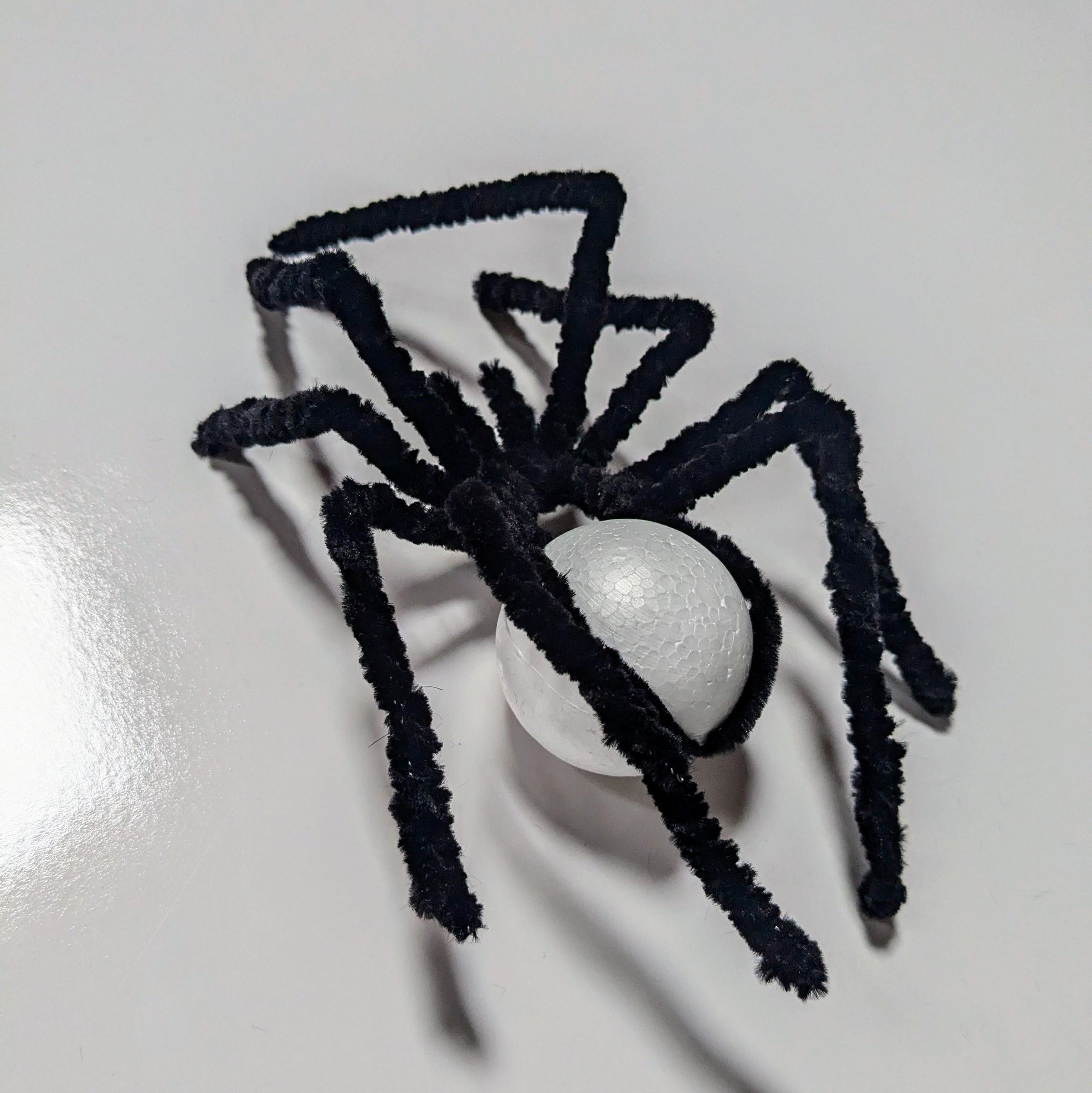DIY Spooky Pipe-cleaner Spiders : 21 Steps (with Pictures) - Instructables