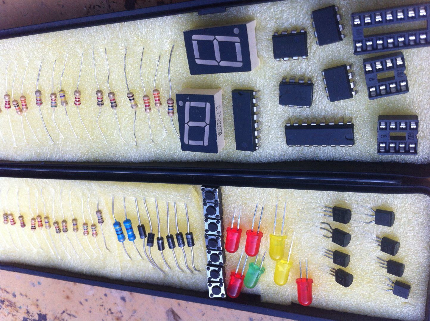 Portable Electronic Component Box - Instructables