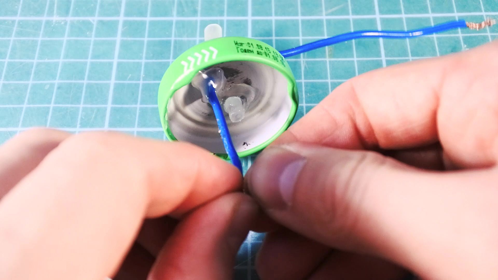 How to Make a Plasma Ball : 8 Steps - Instructables