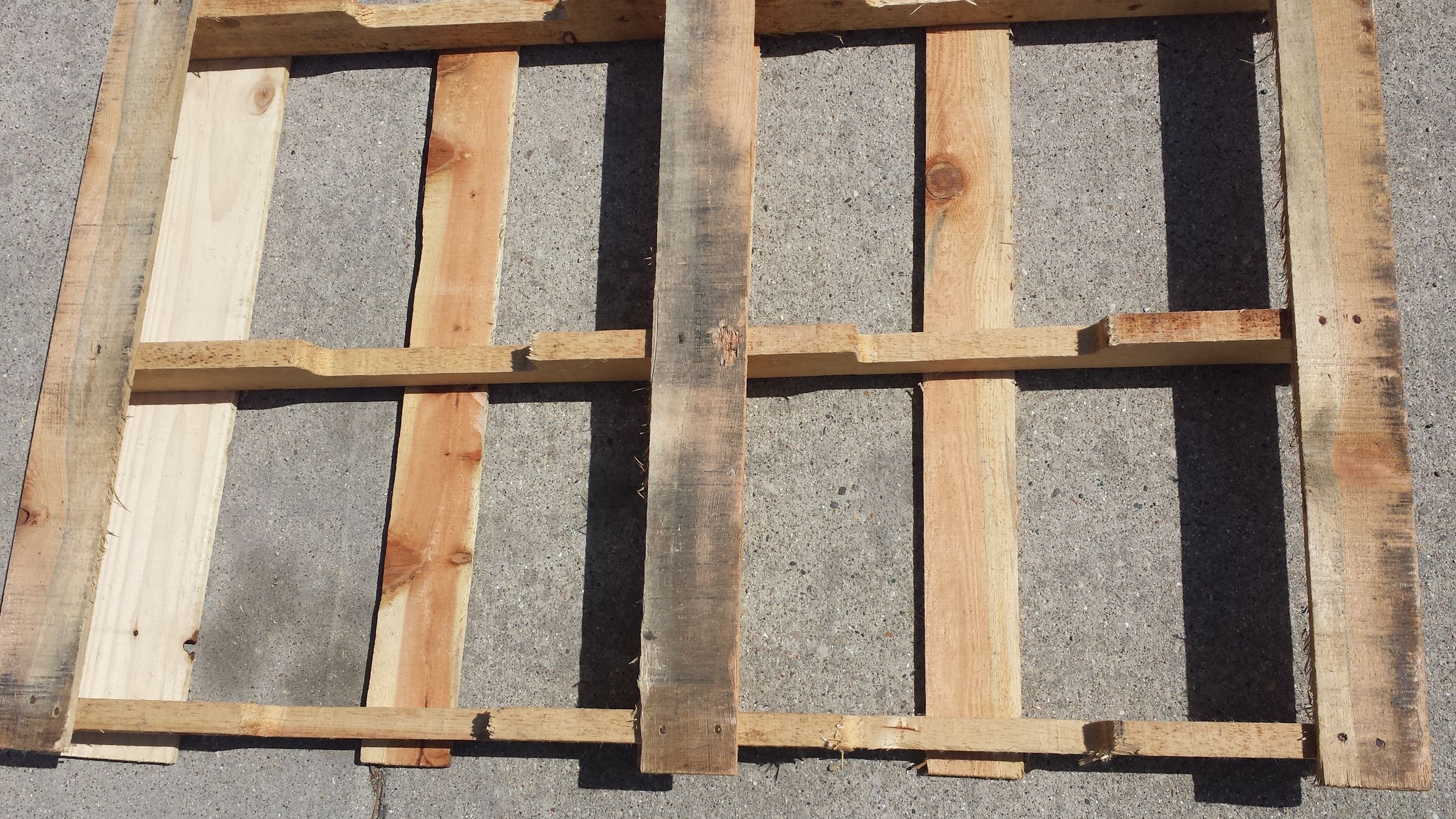 The P.A.L.L.E.T. (Pallet and Loose Lumber Enclosure Tower) : 4 Steps ...