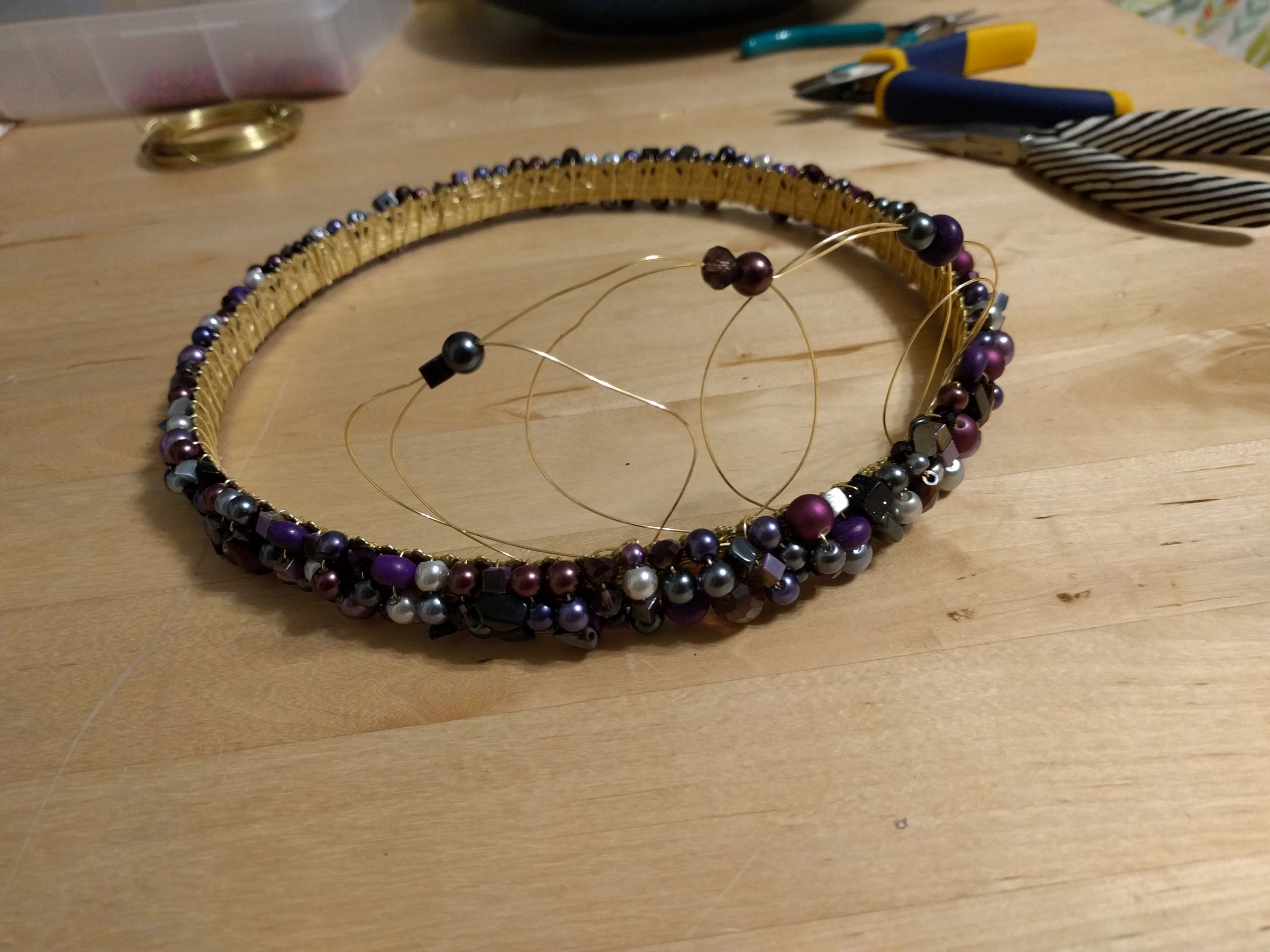 Beaded Crown for a Prince(ss) : 4 Steps (with Pictures) - Instructables