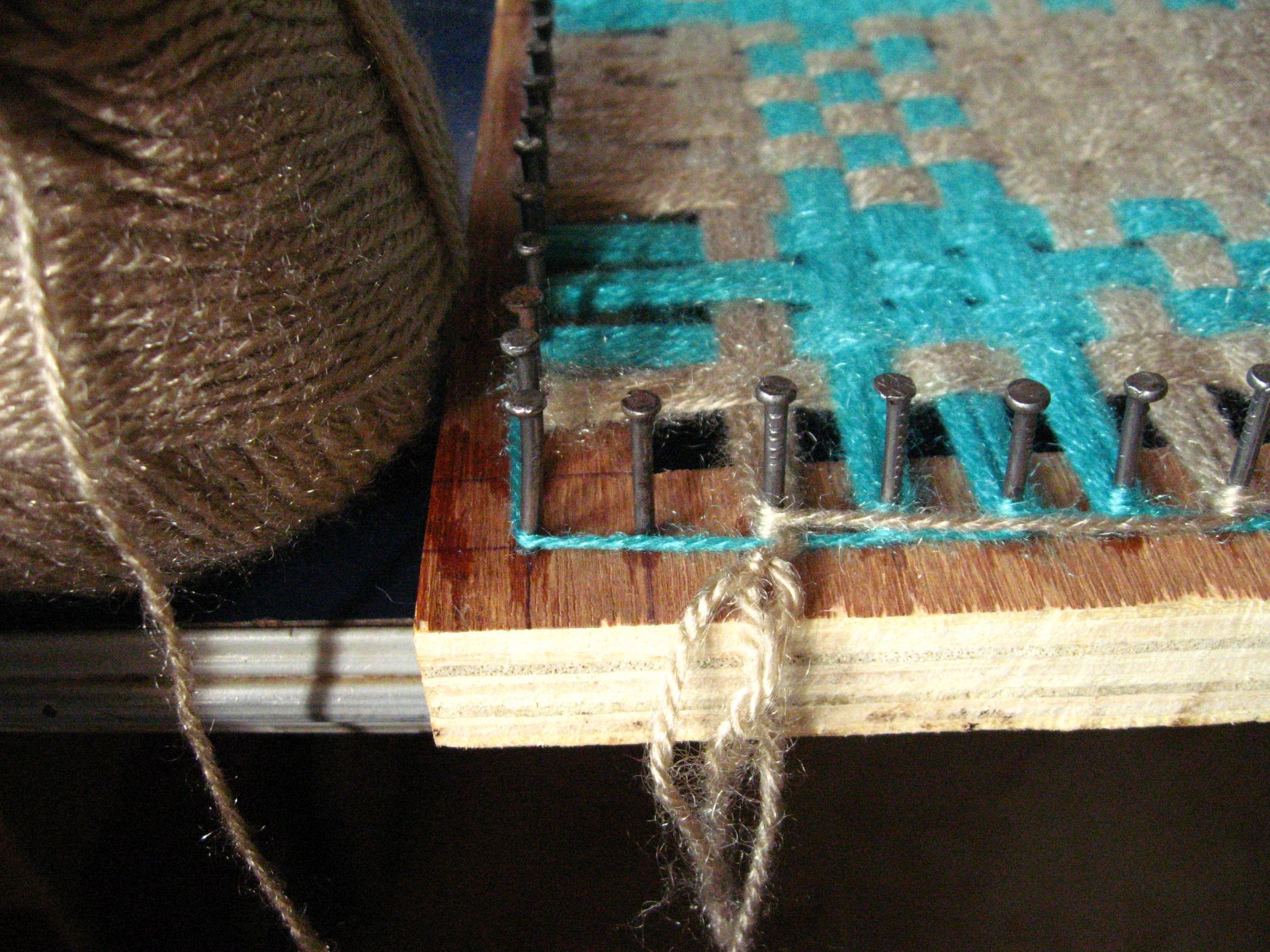 How to Weave a Small Table Mat With Home Made Loom : 13 Steps (with ...