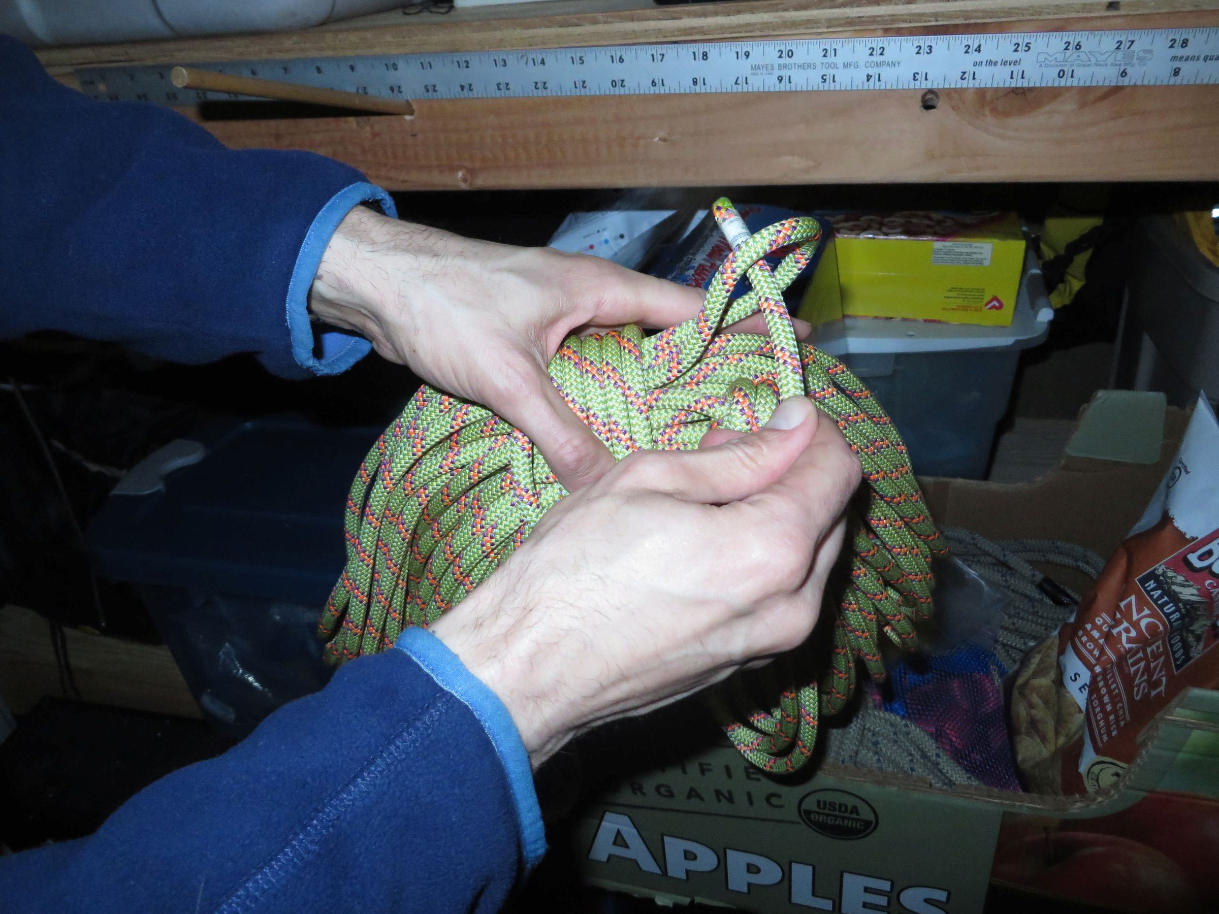 Coil Ropes and Cords Perfectly With the Two-peg System - Instructables