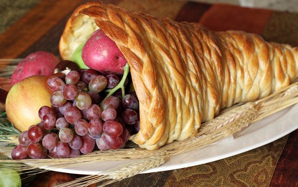 Bread Cornucopia Thanksgiving Centerpiece : 5 Steps (with Pictures ...