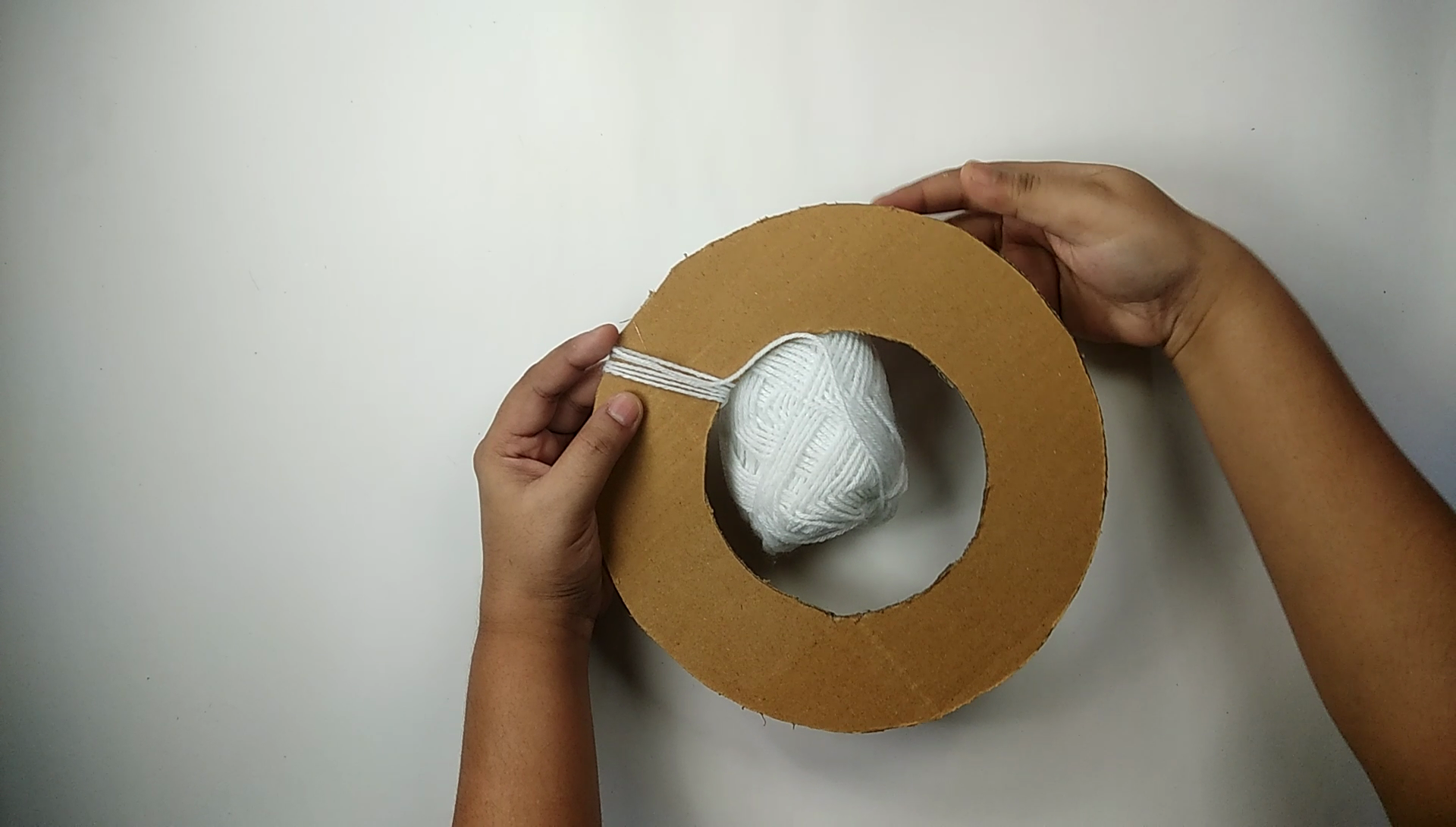 Easy and Beautiful Paper Wall Hanging : 7 Steps (with Pictures ...