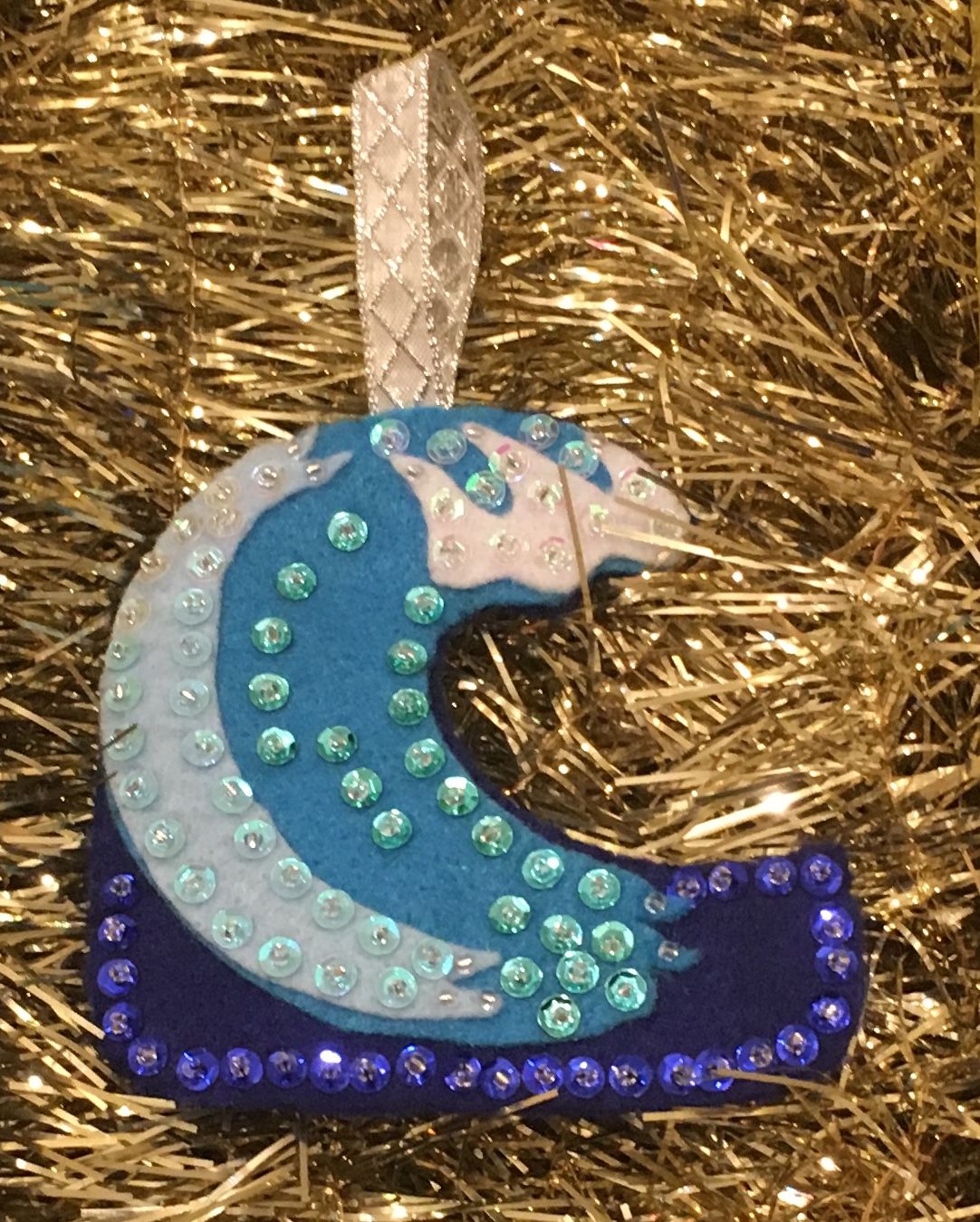 Blue Wave Beaded Felt Ornament : 3 Steps - Instructables