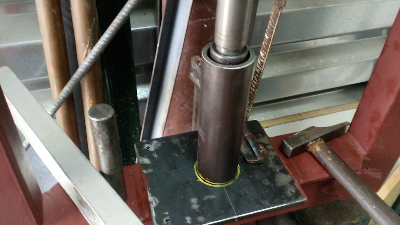 DIY Hydraulic Benchtop Press : 9 Steps (with Pictures) - Instructables