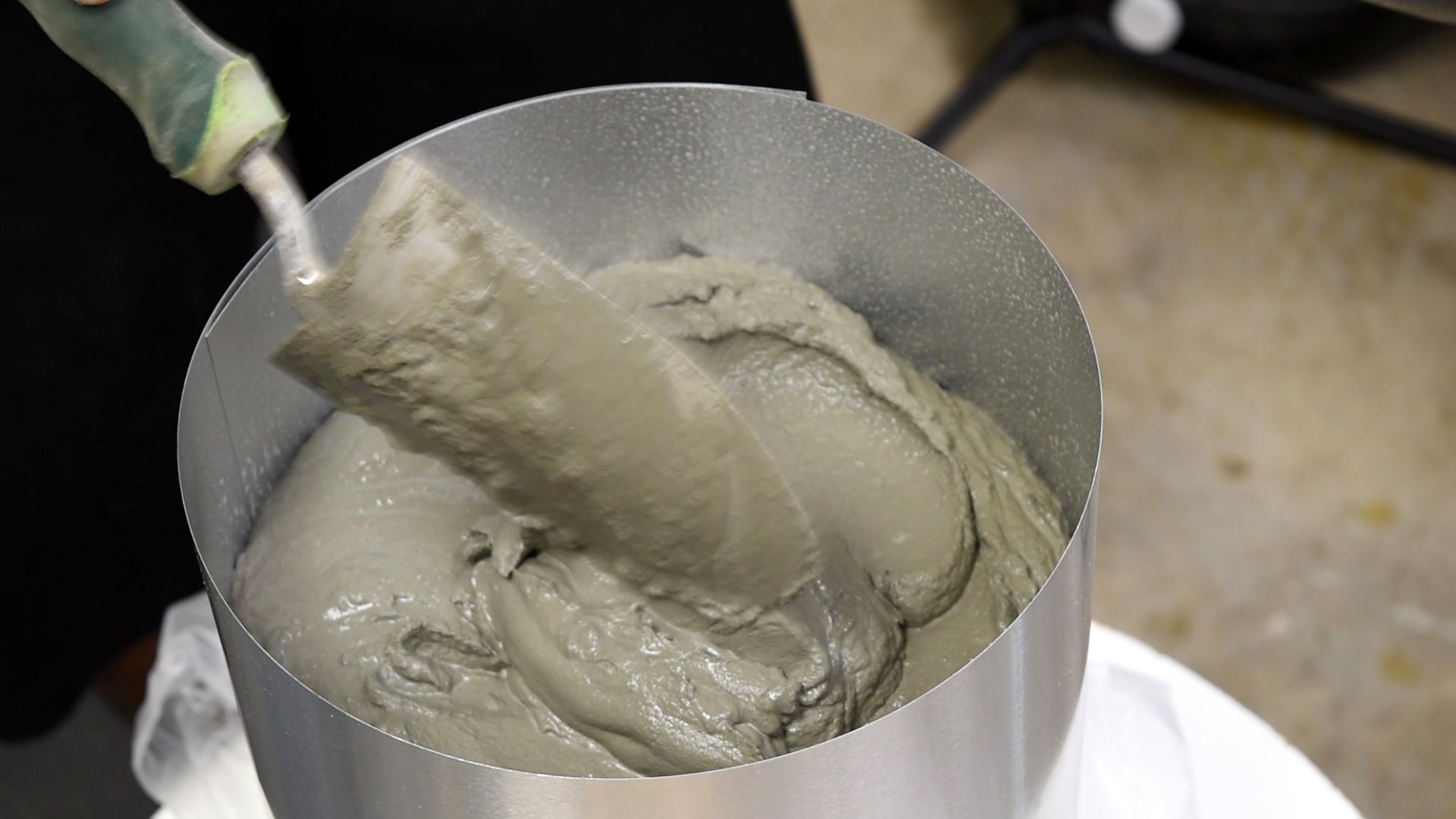 LED Concrete Desk Lamp : 8 Steps (with Pictures) - Instructables