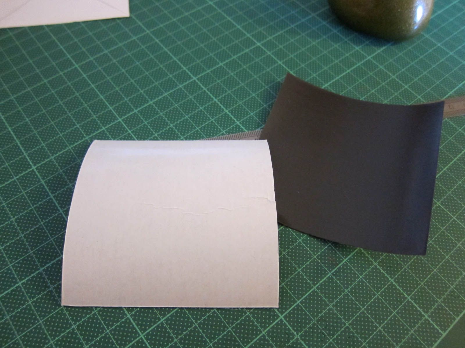 Magnetic Frame for Dibond Mounted Pictures : 4 Steps - Instructables