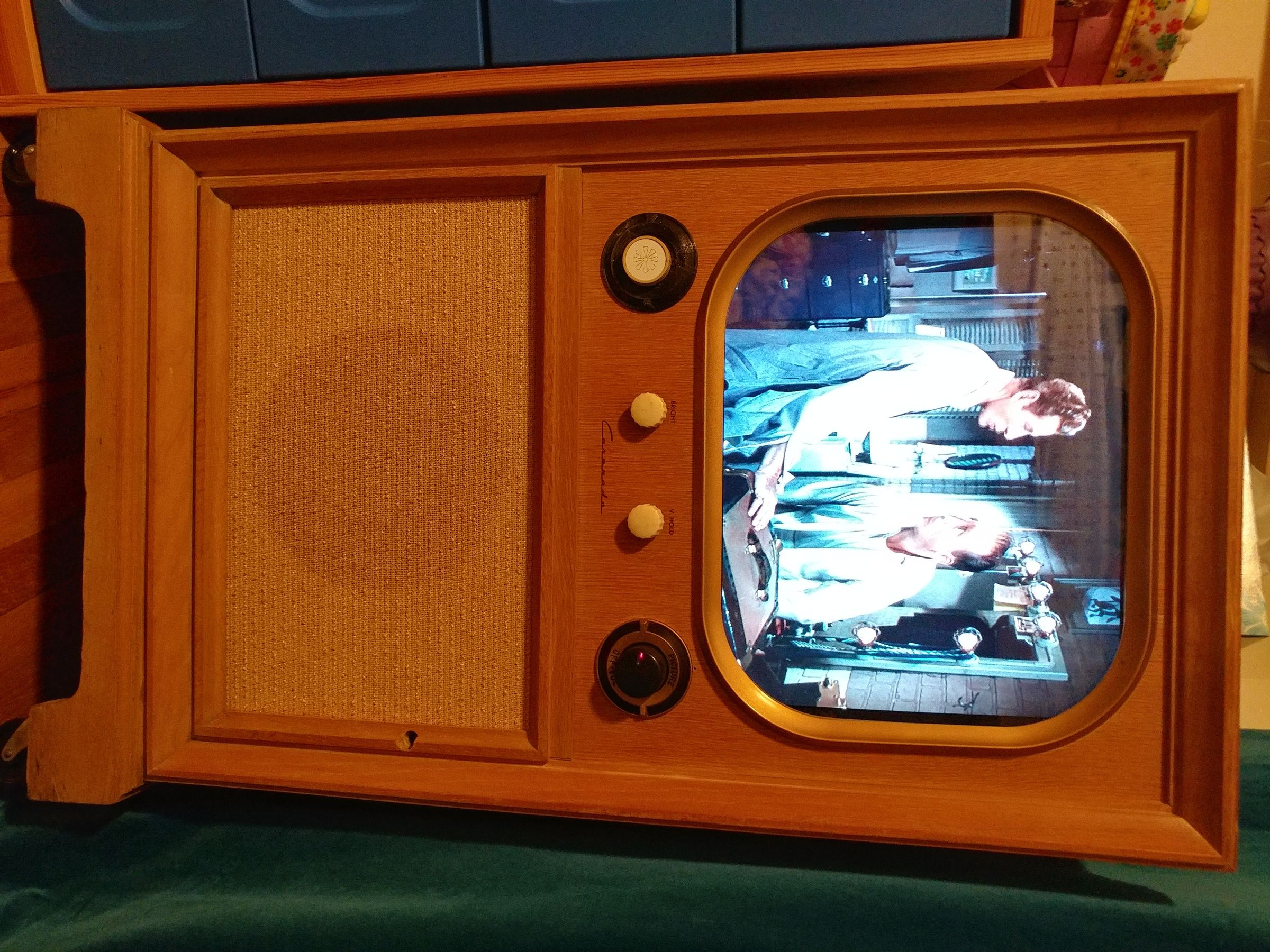 Retro TV Console Media Cabinet - UPDATED Now With RetroPie : 6 Steps ...