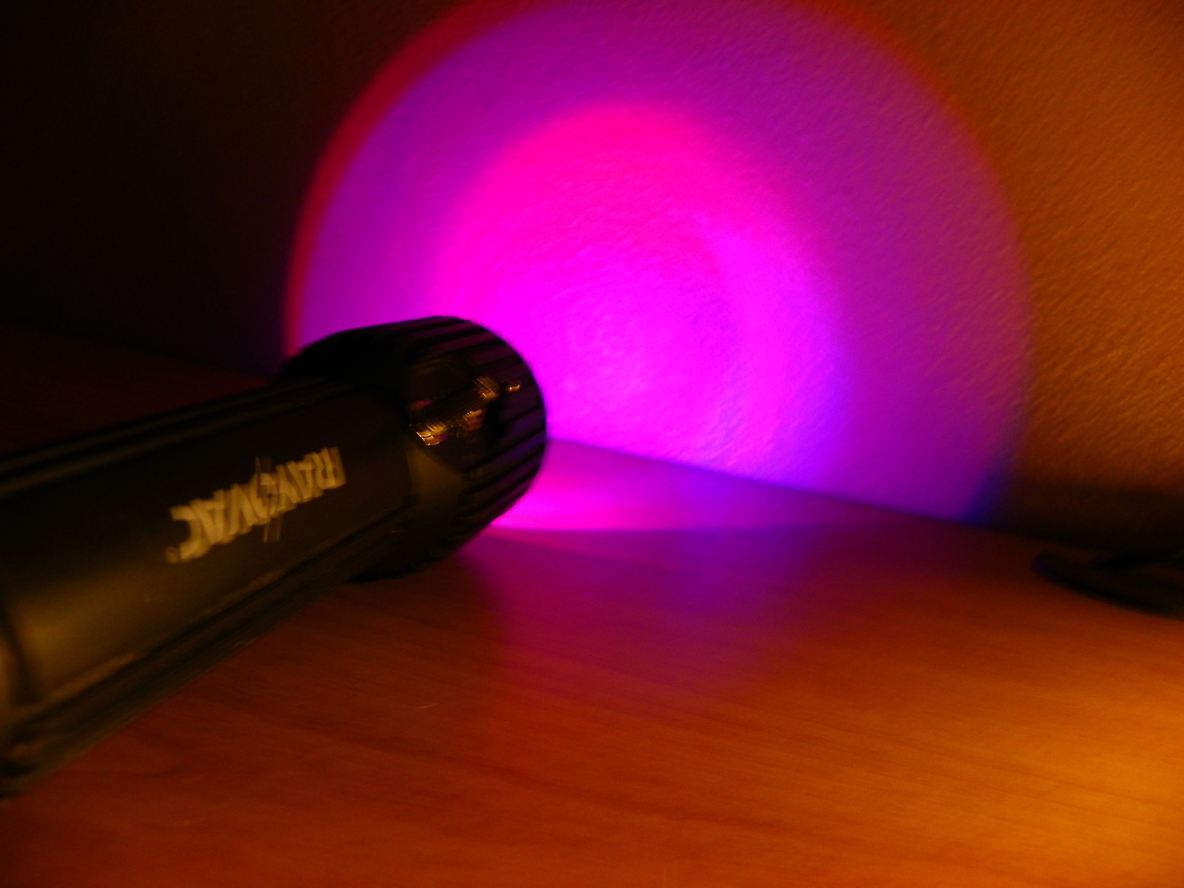 RGB Flashlight : 7 Steps - Instructables