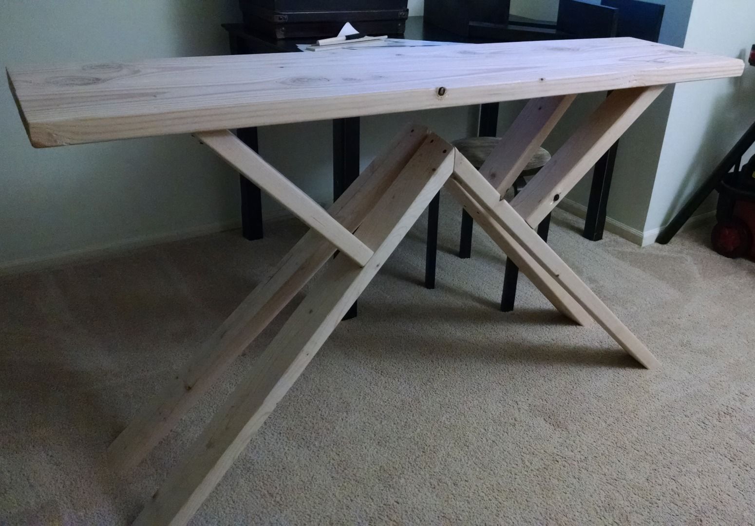 100k Table Into a $25 Console Table : 4 Steps - Instructables