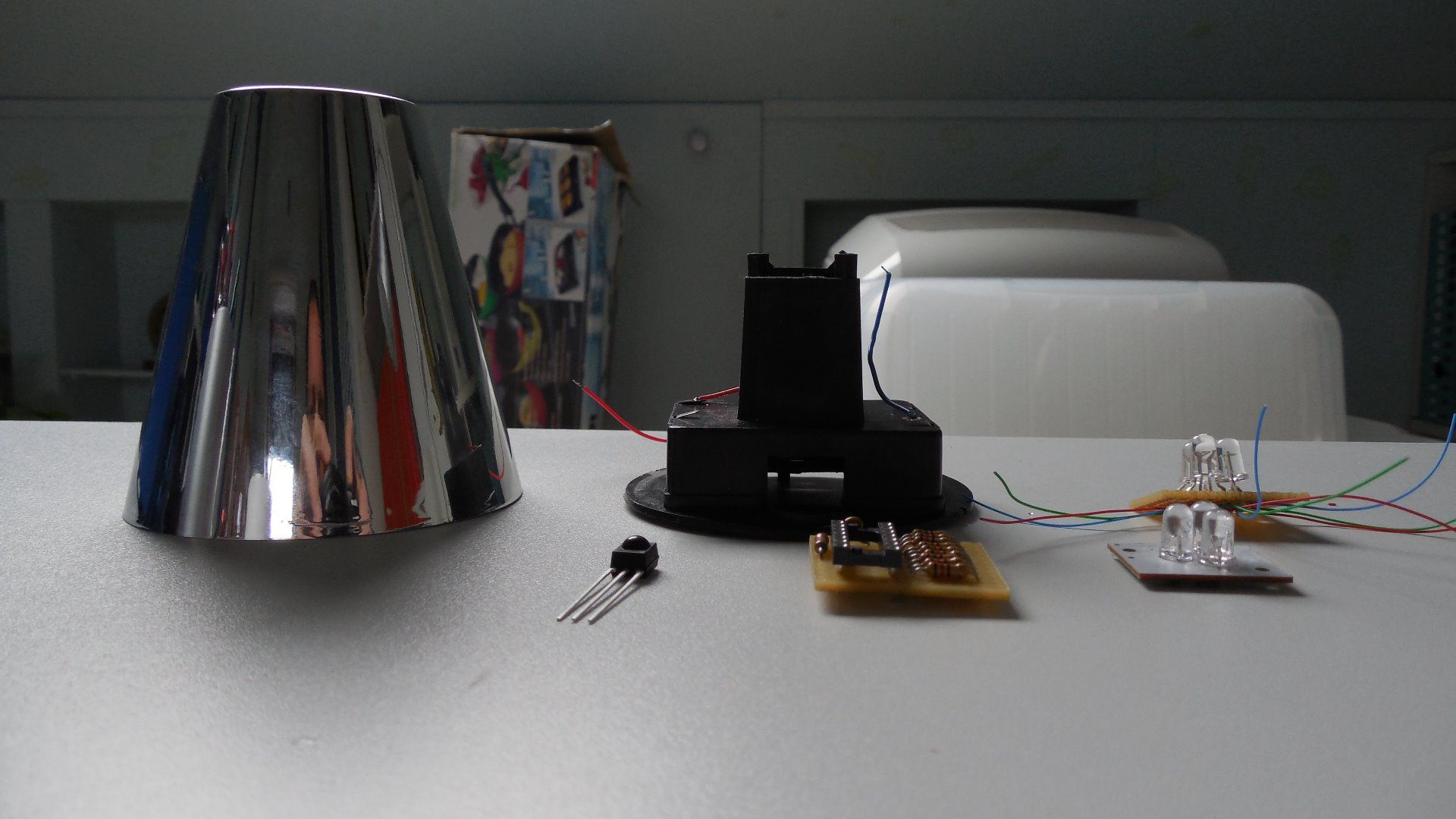 Pimp Your LED Lamp : 4 Steps - Instructables