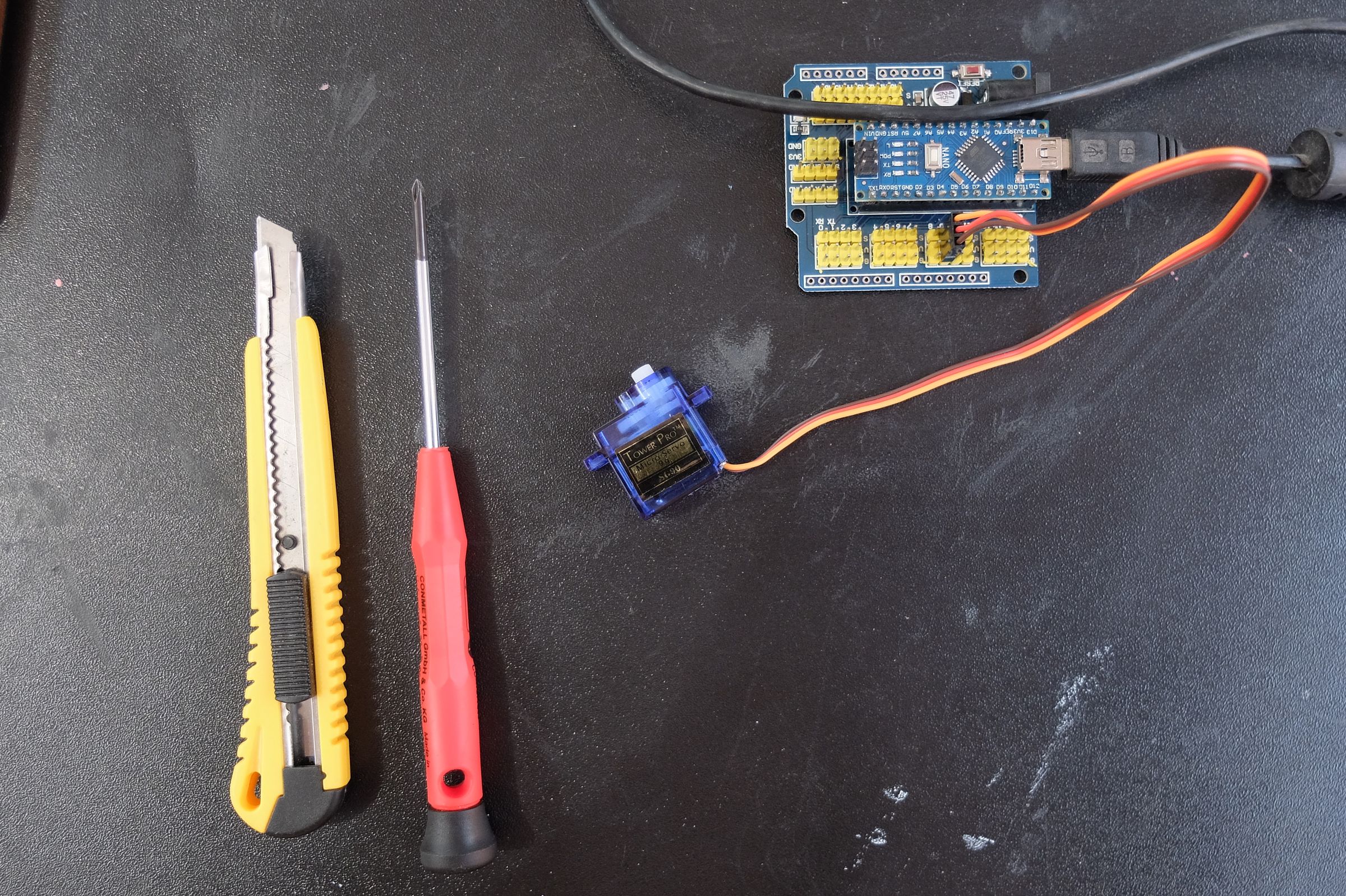 The Cheapest and Easiest Robot Motors : 7 Steps - Instructables