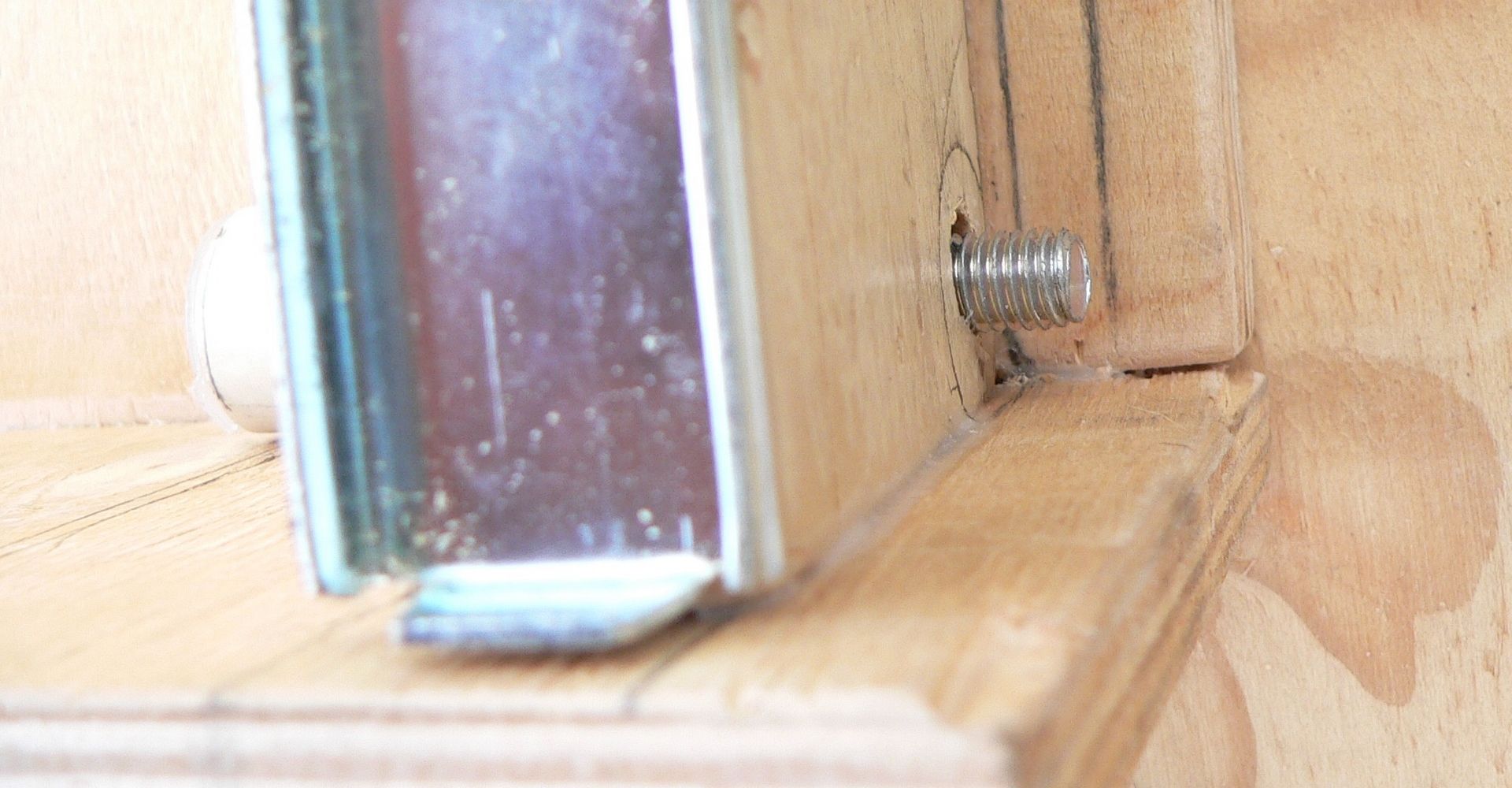 SECRET MAGNETIC LOCK DRAWER : 11 Steps (with Pictures) - Instructables